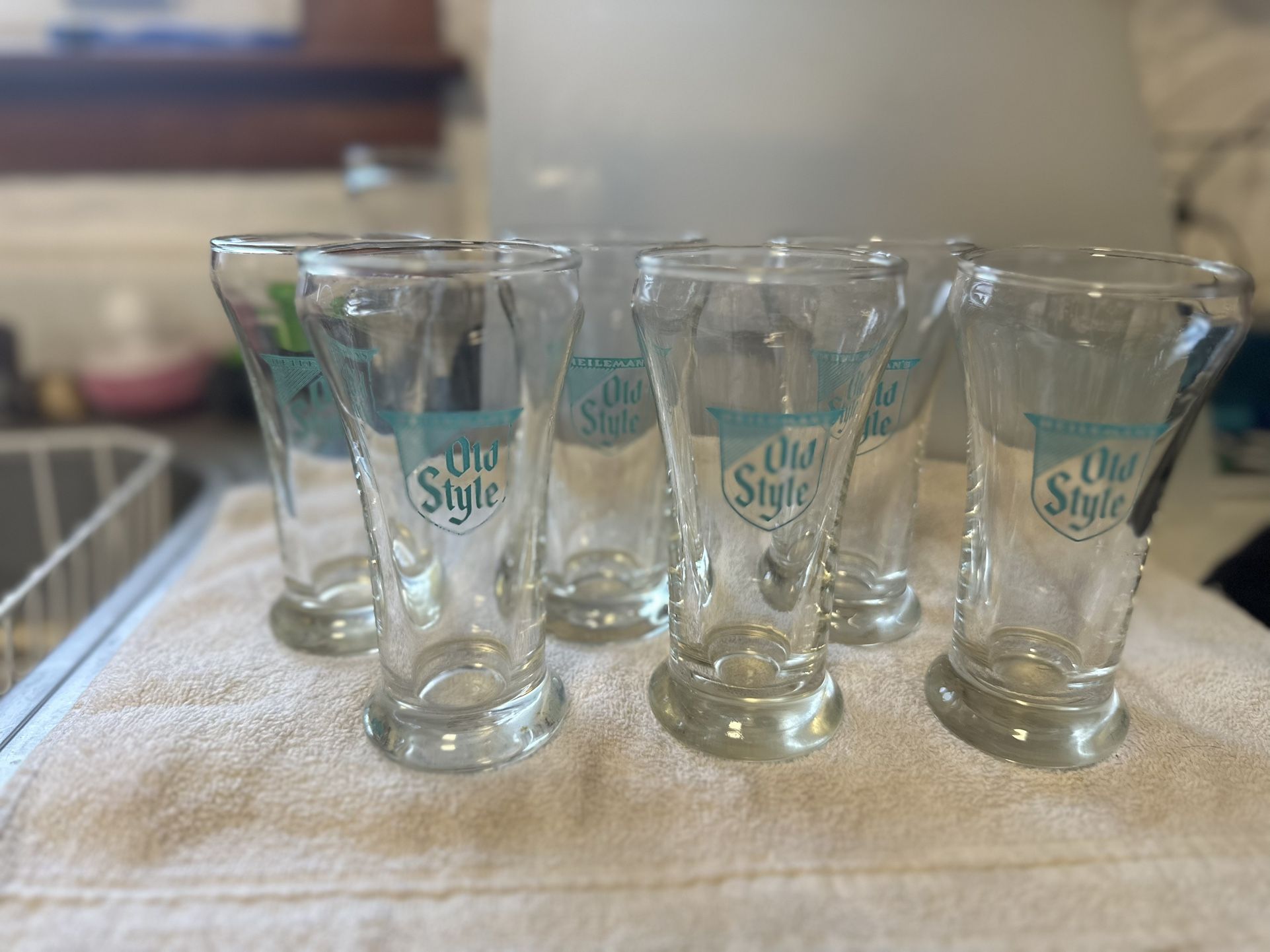 6 Small Tap Beer Glasses for Sale in Vandalia, MO - OfferUp