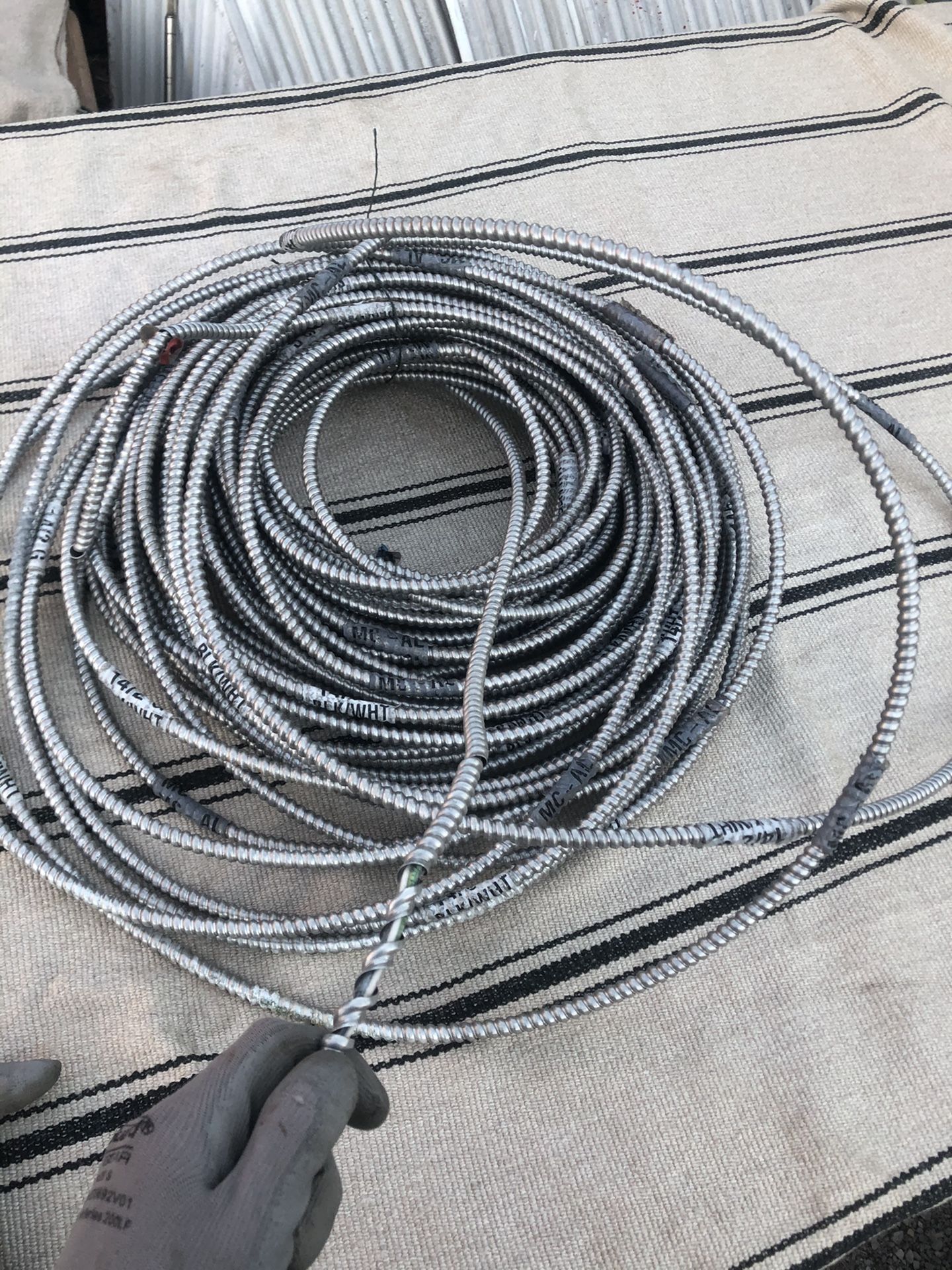 Romex 14/2 wire Three wires with aluminum casing for Sale in Oklahoma ...