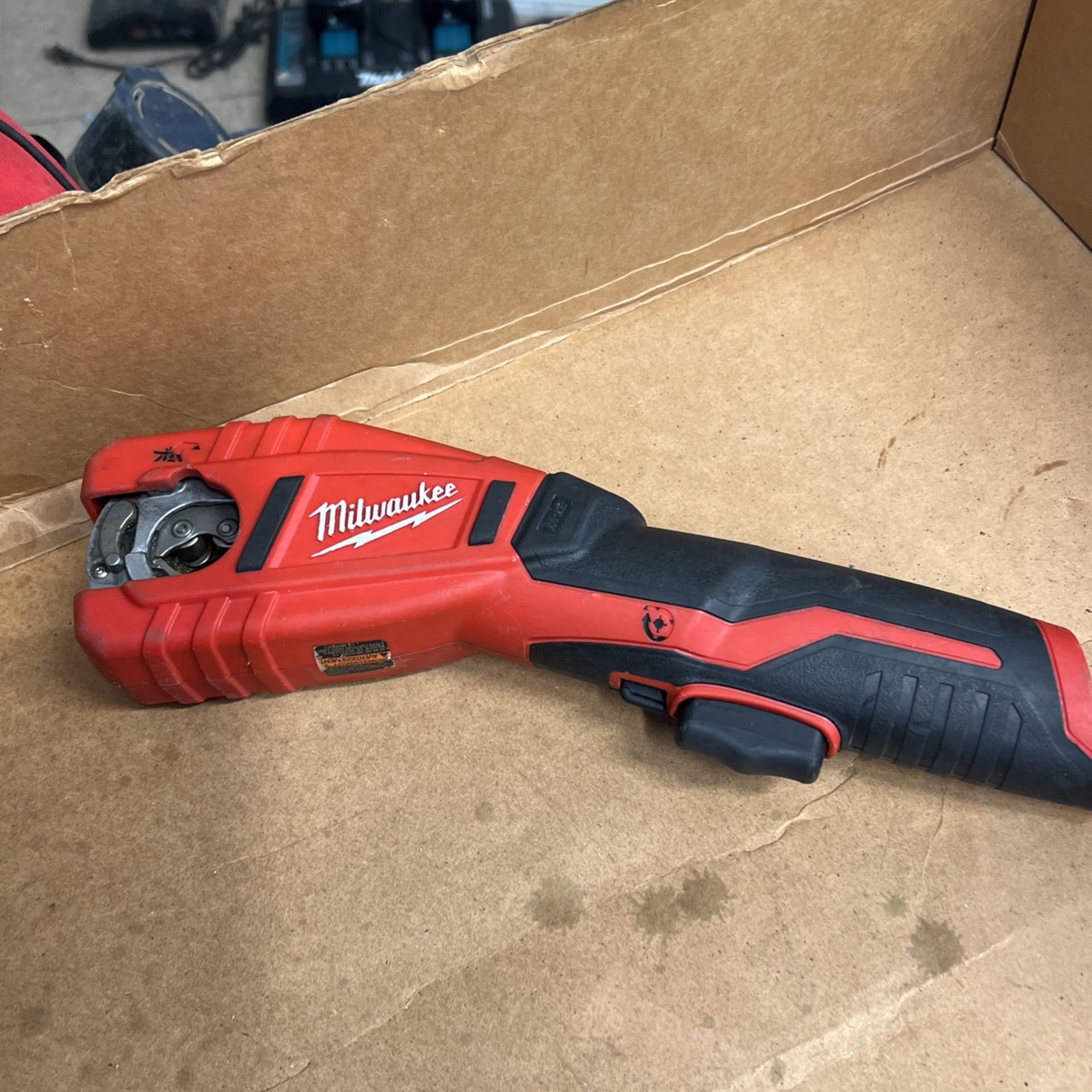 Milwaukee 2471-20 M12 Copper Tubing Cutter Tool Only for Sale in San ...