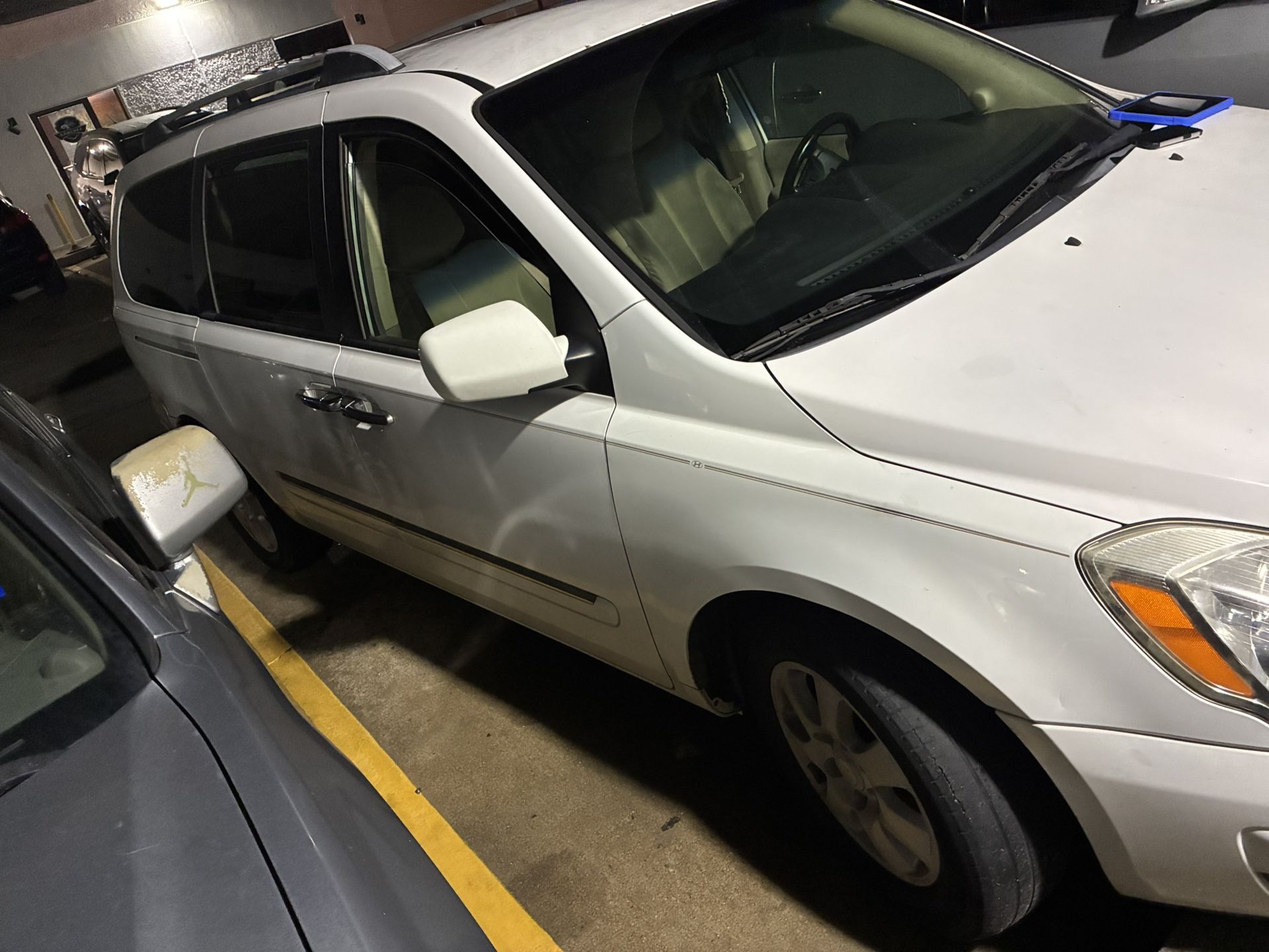 2008 Hyundai Entourage for Sale in Houston, TX - OfferUp
