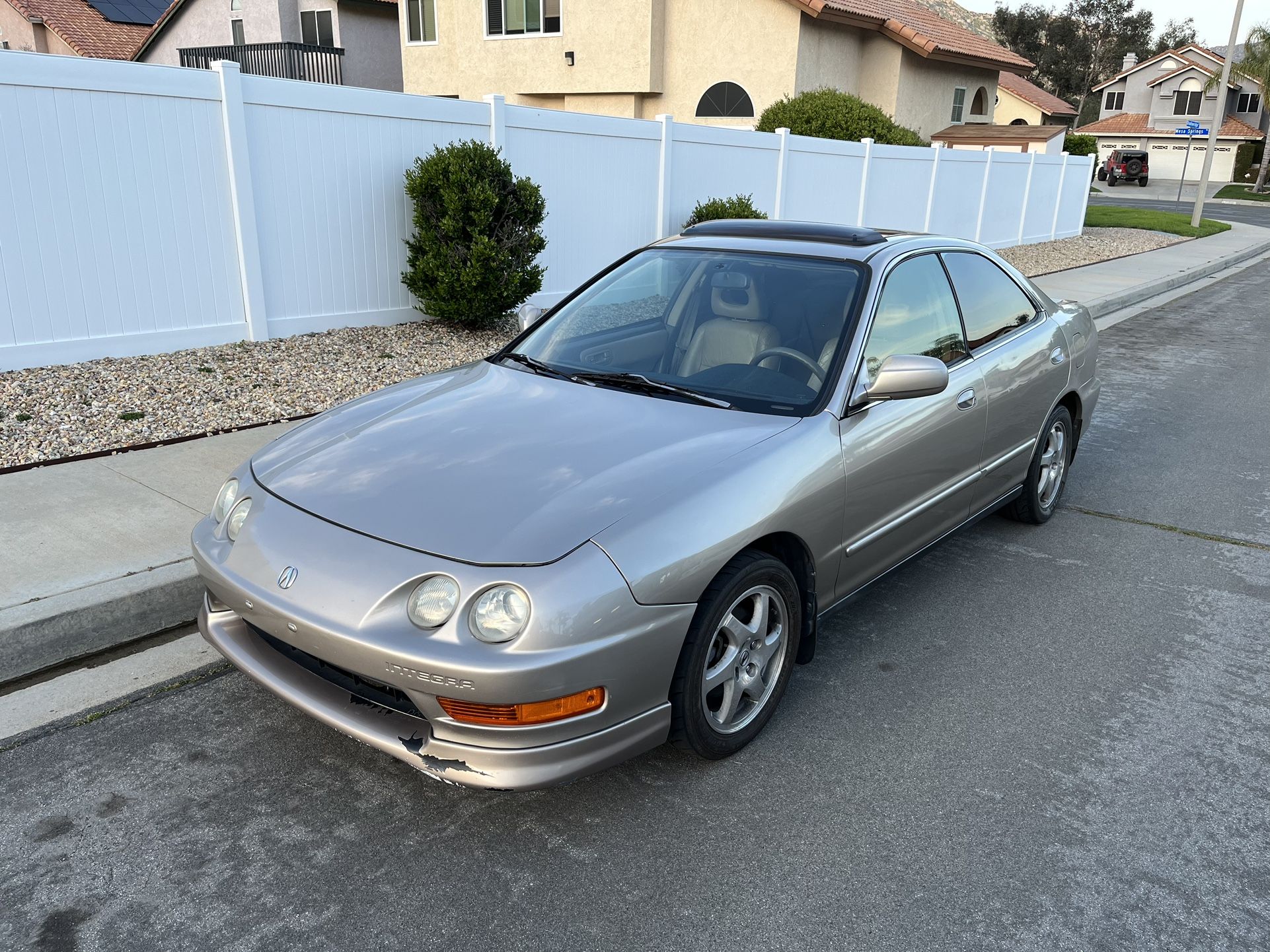 2001 Acura Integra for Sale in Moreno Valley, CA - OfferUp