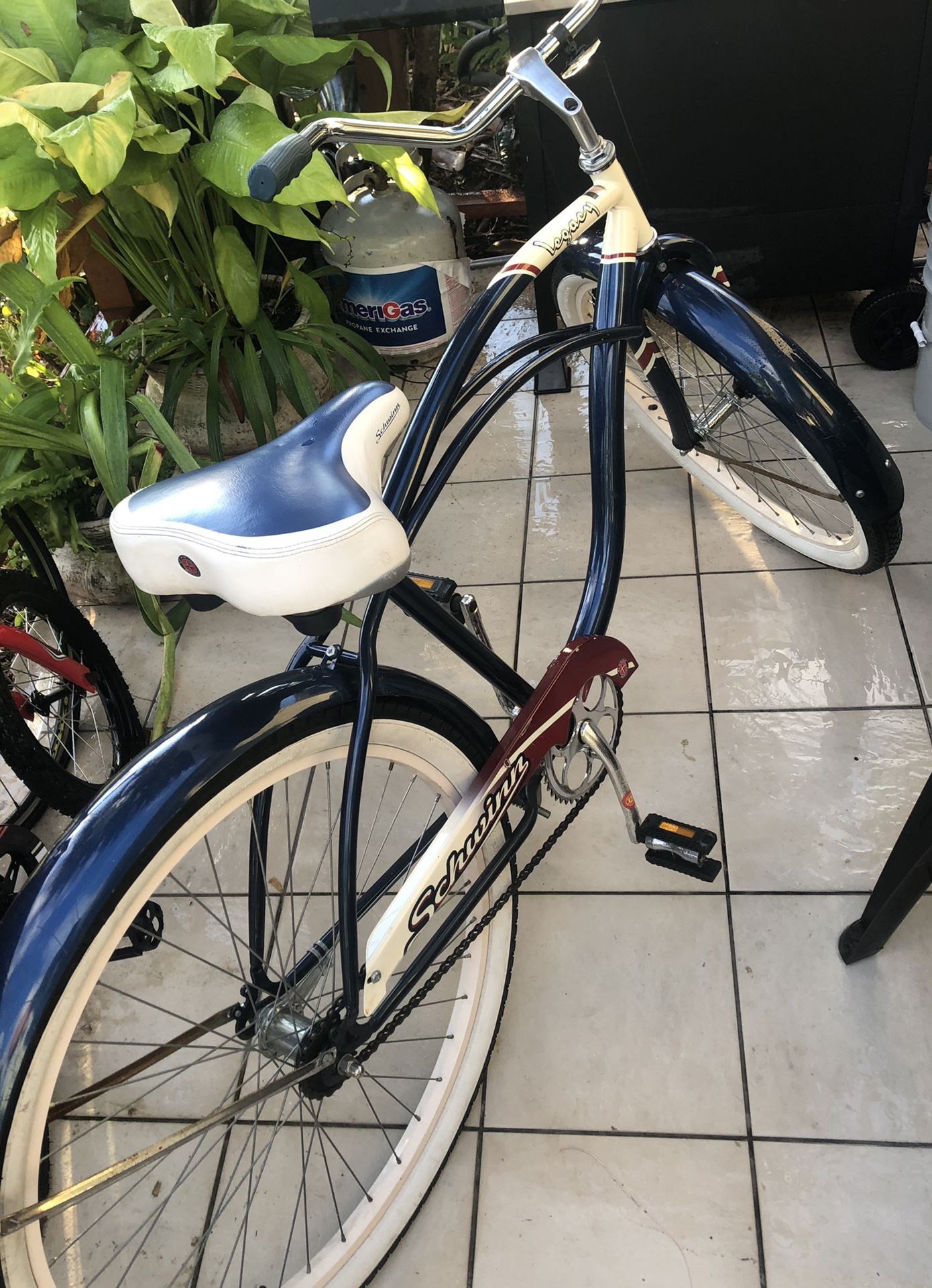 Schwinn Signature Men's Largo 7 26'' Cruiser Bike, Cream-Blue for Sale ...