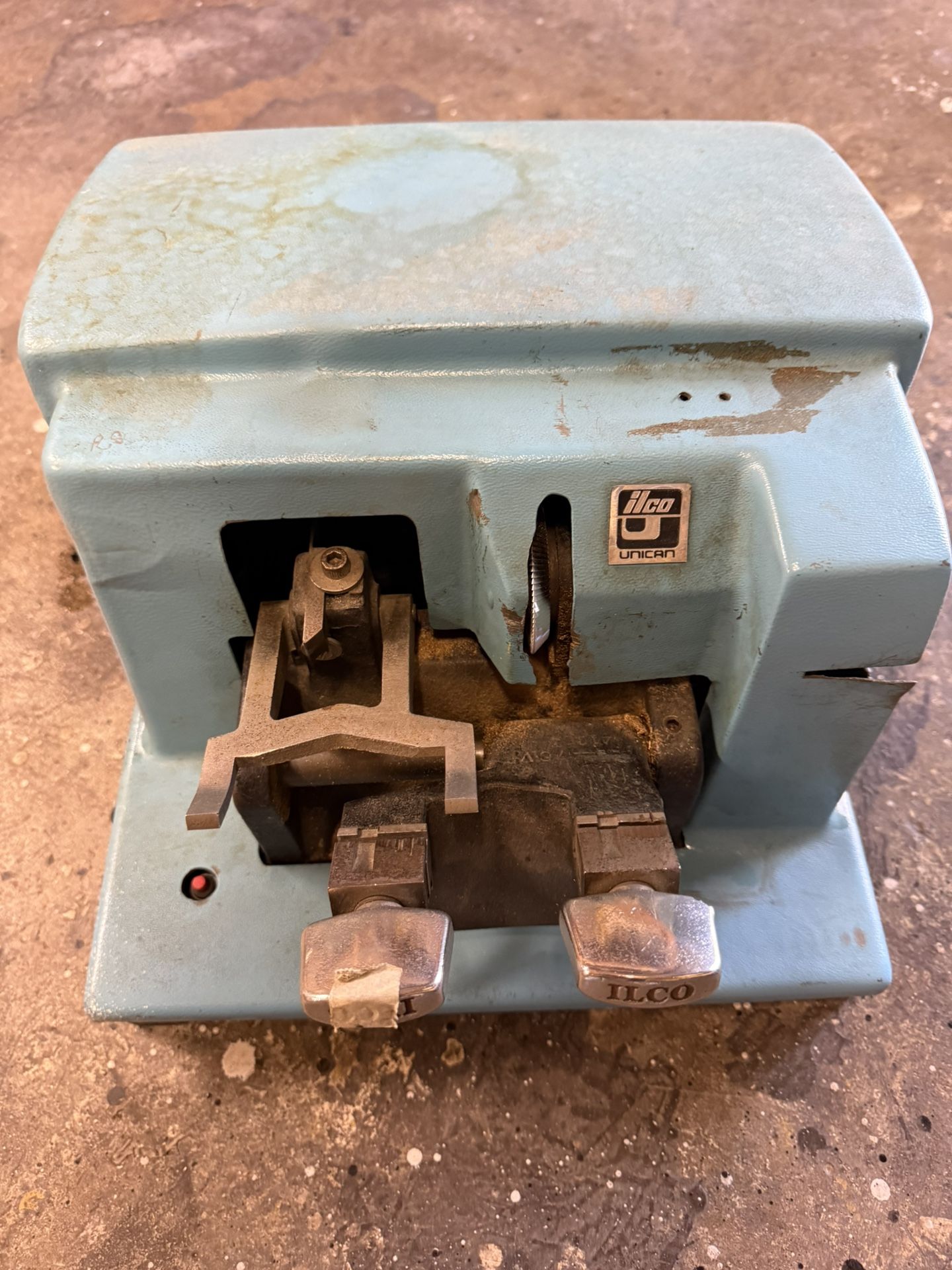 ilco Key Cutting Machine for Sale in Riverside, CA - OfferUp