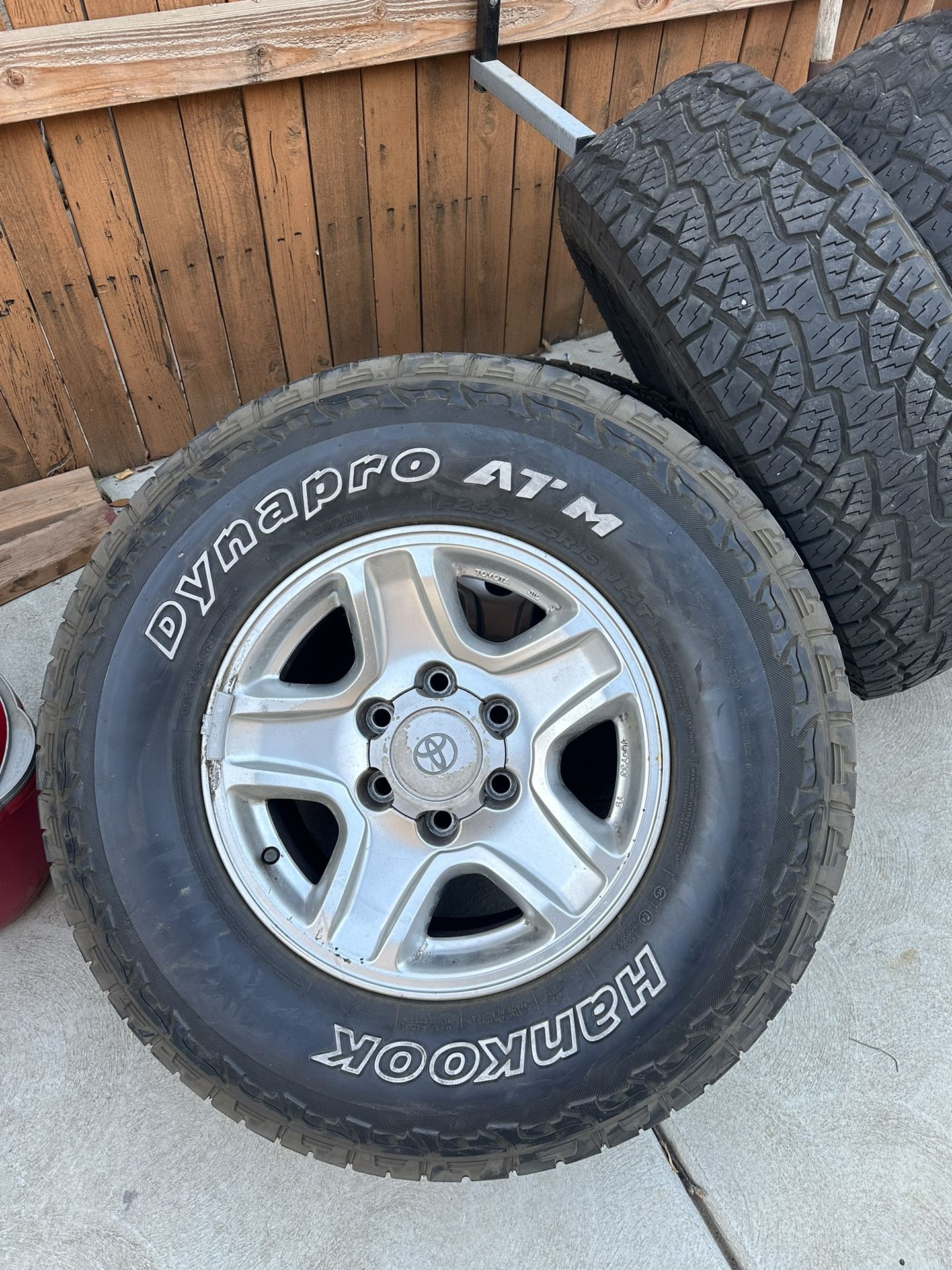 TOYOTA 4RUNNER WHEELS for Sale in Bakersfield, CA - OfferUp