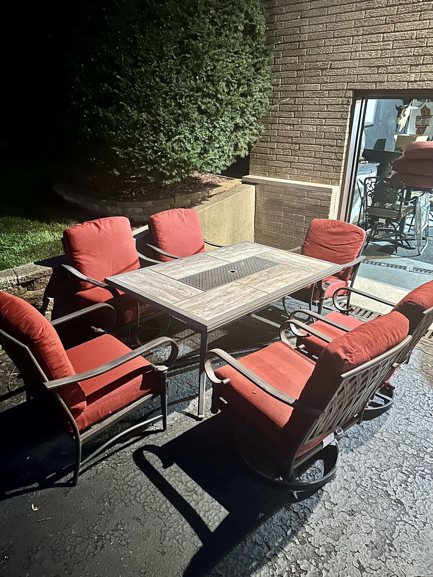 Large Patio Set, Large Take And 6 Chairs, 4 Of Them Swivel, Thick ...