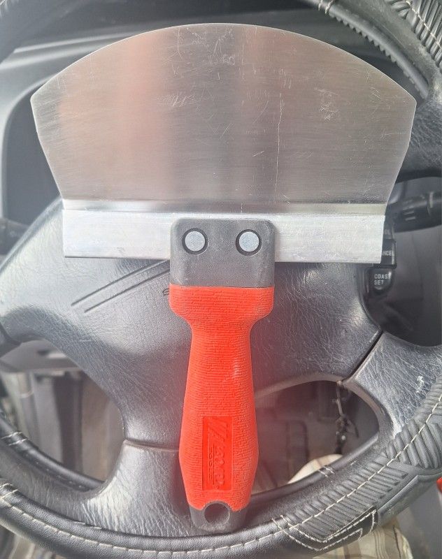 Drywall Mud Bucket Scraper for Sale in Las Vegas, NV - OfferUp