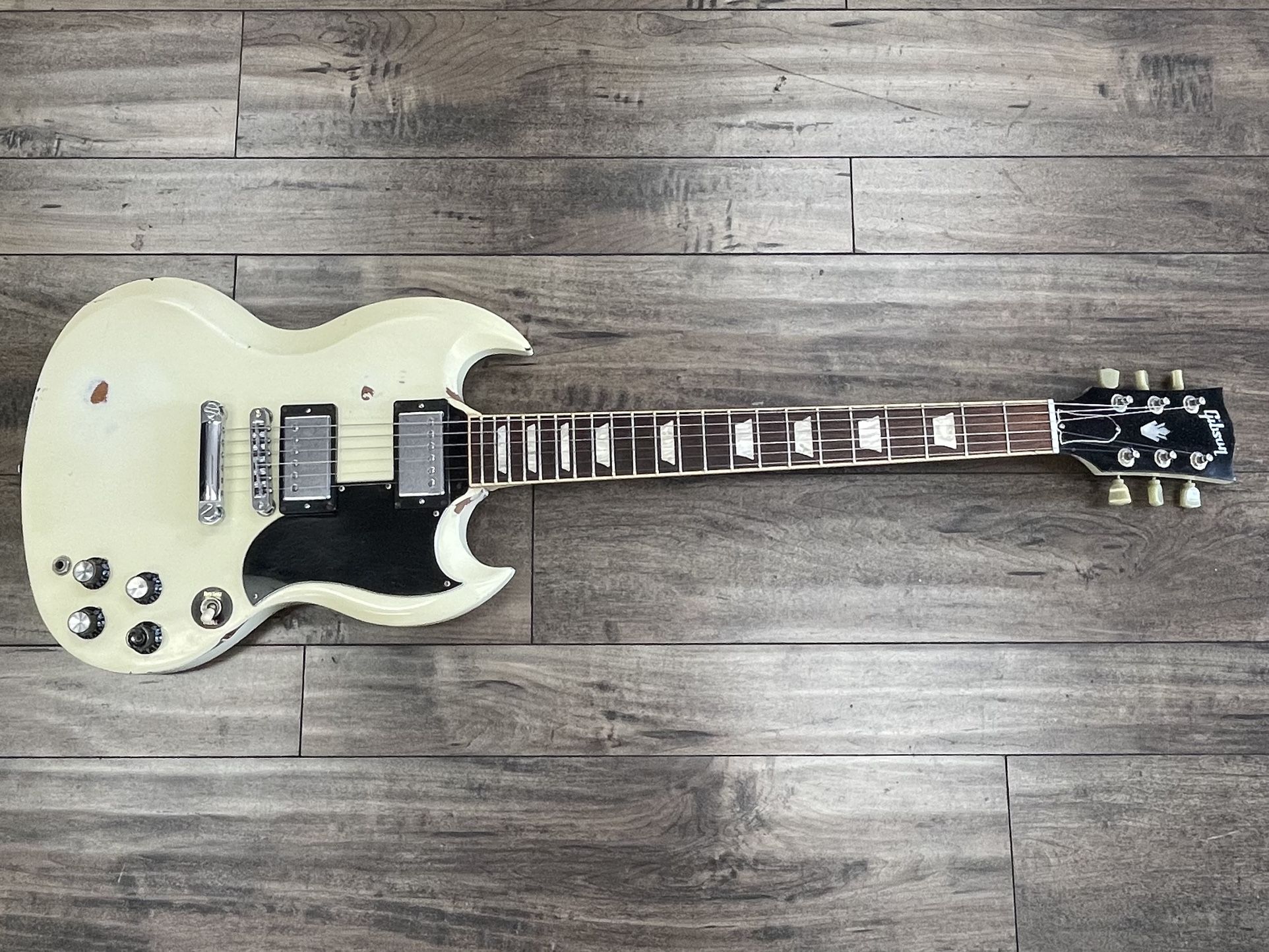 2013 Gibson SG Standard- Classic White Electric Guitar for Sale in ...