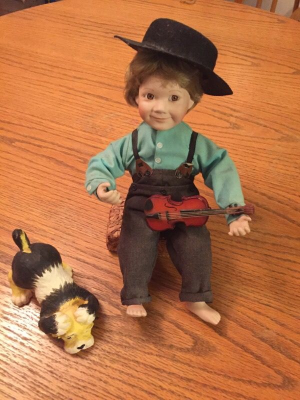 Ashton drake doll Amish boy with dog and violin for Sale in La Plata ...