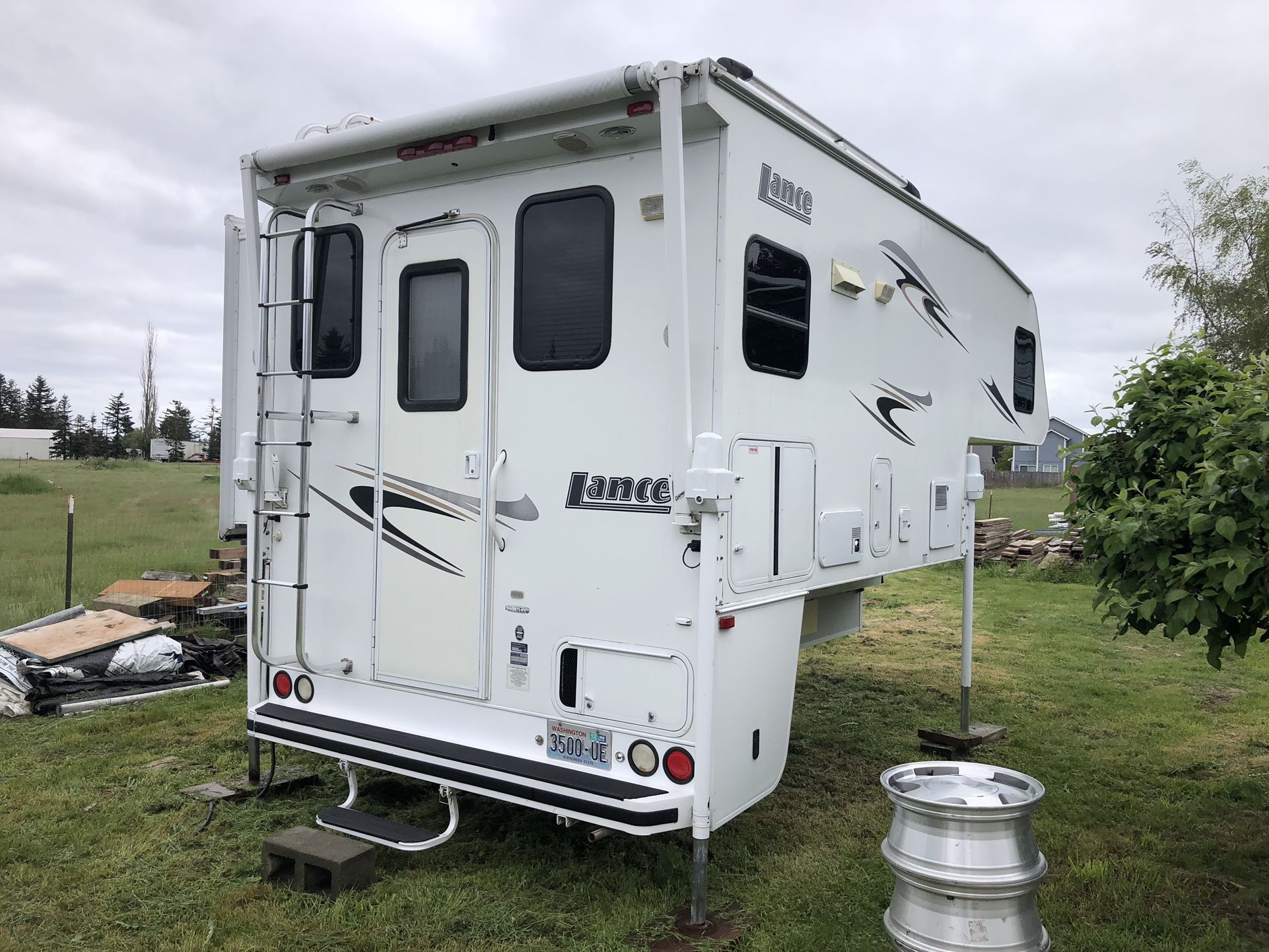 2008 Lance 971 for Sale in Spanaway, WA - OfferUp