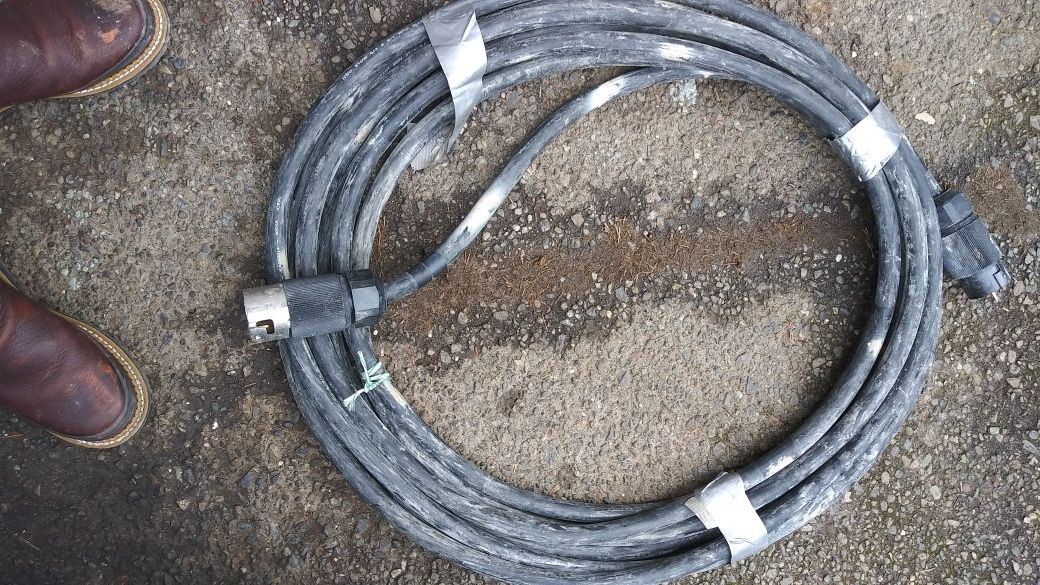Bologna cord 240v ext. Cord for Sale in Seattle, WA - OfferUp