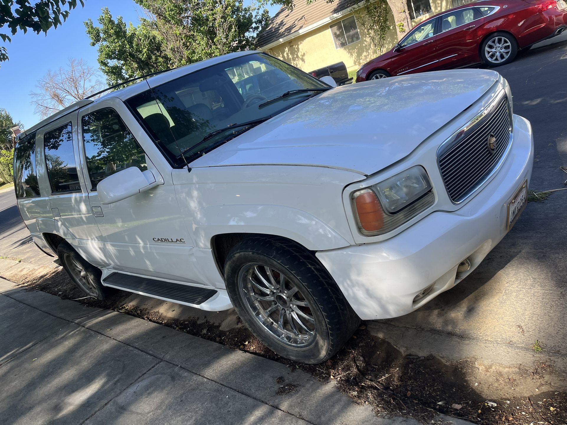 2000 Cadillac Escalade for Sale in Modesto, CA - OfferUp