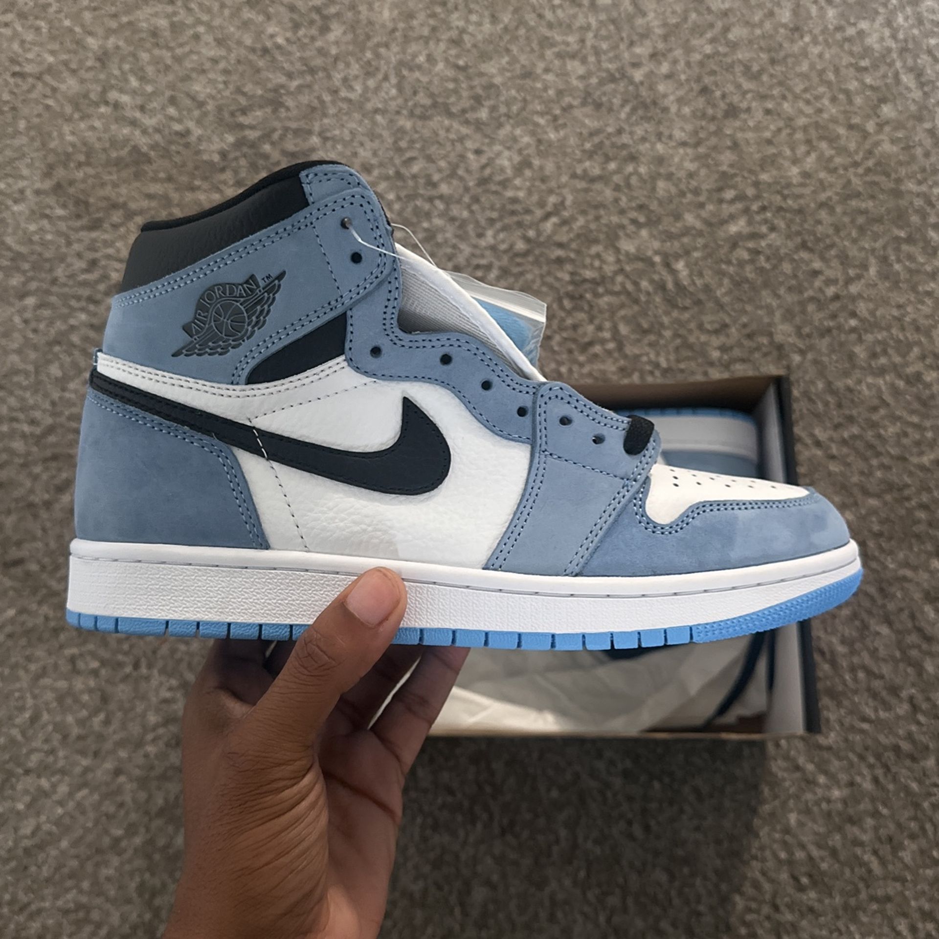 Air Jordan 1 Retro High OG 'University Blue' for Sale in Salt Lake City ...