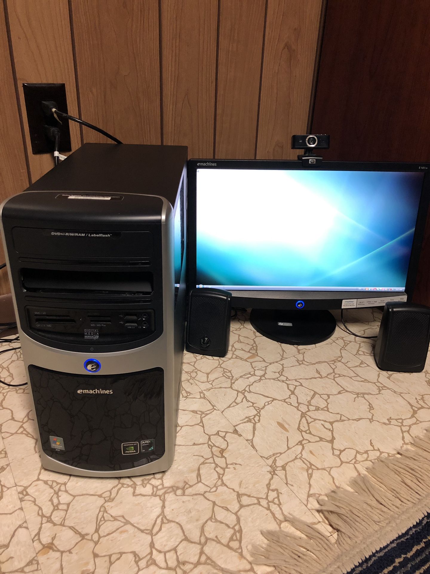 Emachines Desktop Computer, Model ET1161-05, (Also comes with iP2600 ...