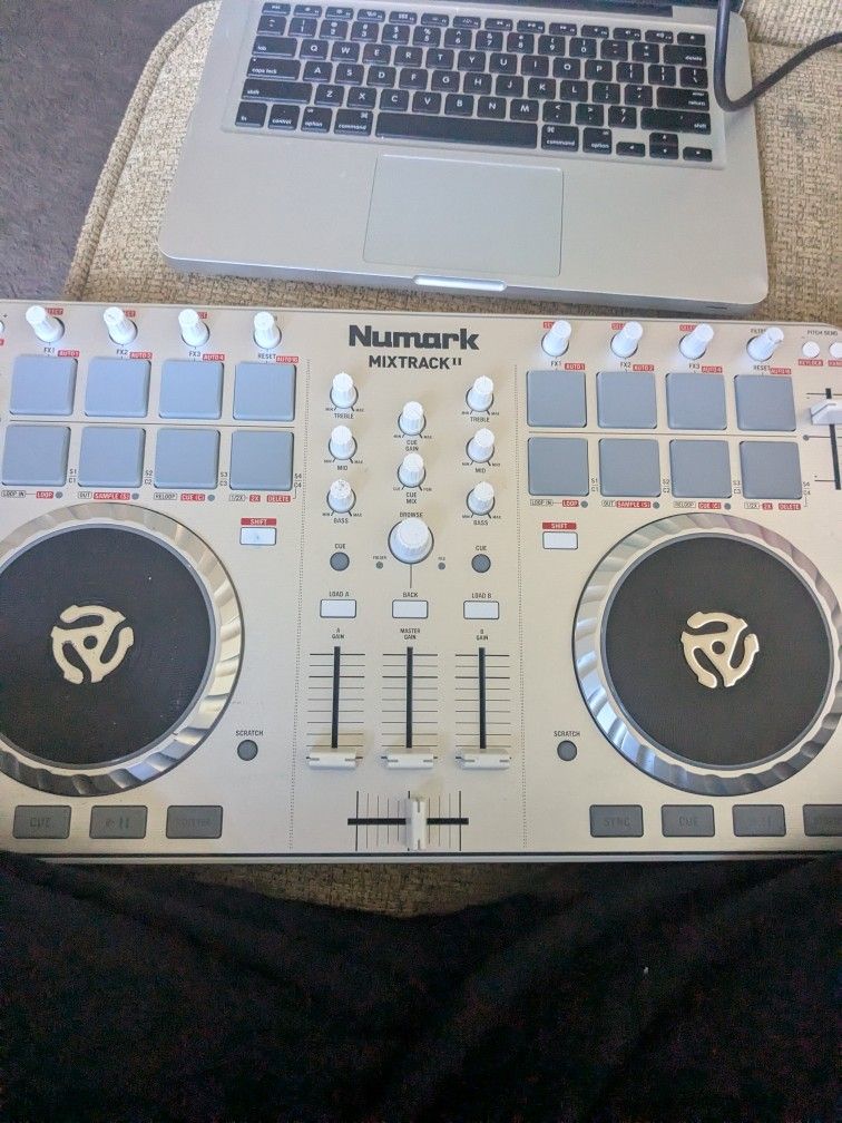 Numark Mixtrack Controller Dj for Sale in Inglewood, CA - OfferUp
