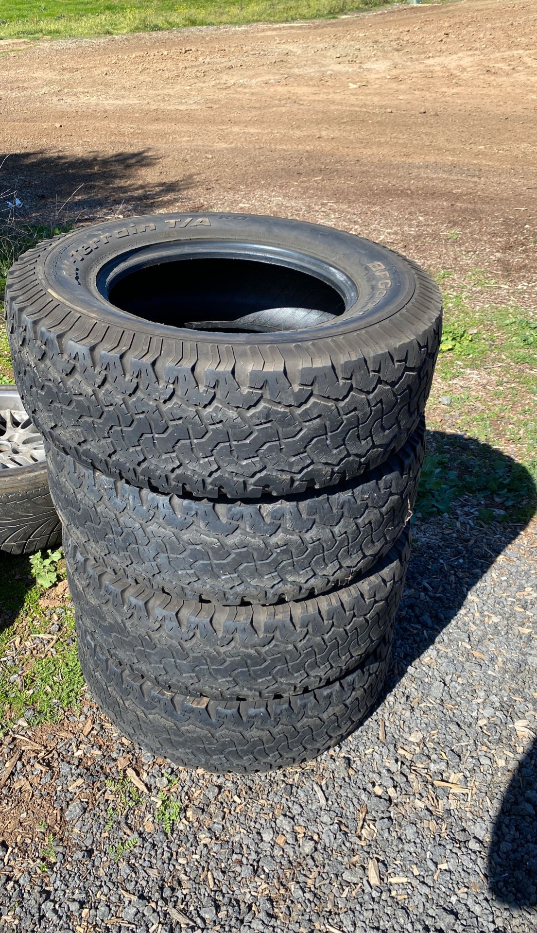 265/70/17 BFG KO TIRES for Sale in Oceanside, CA - OfferUp