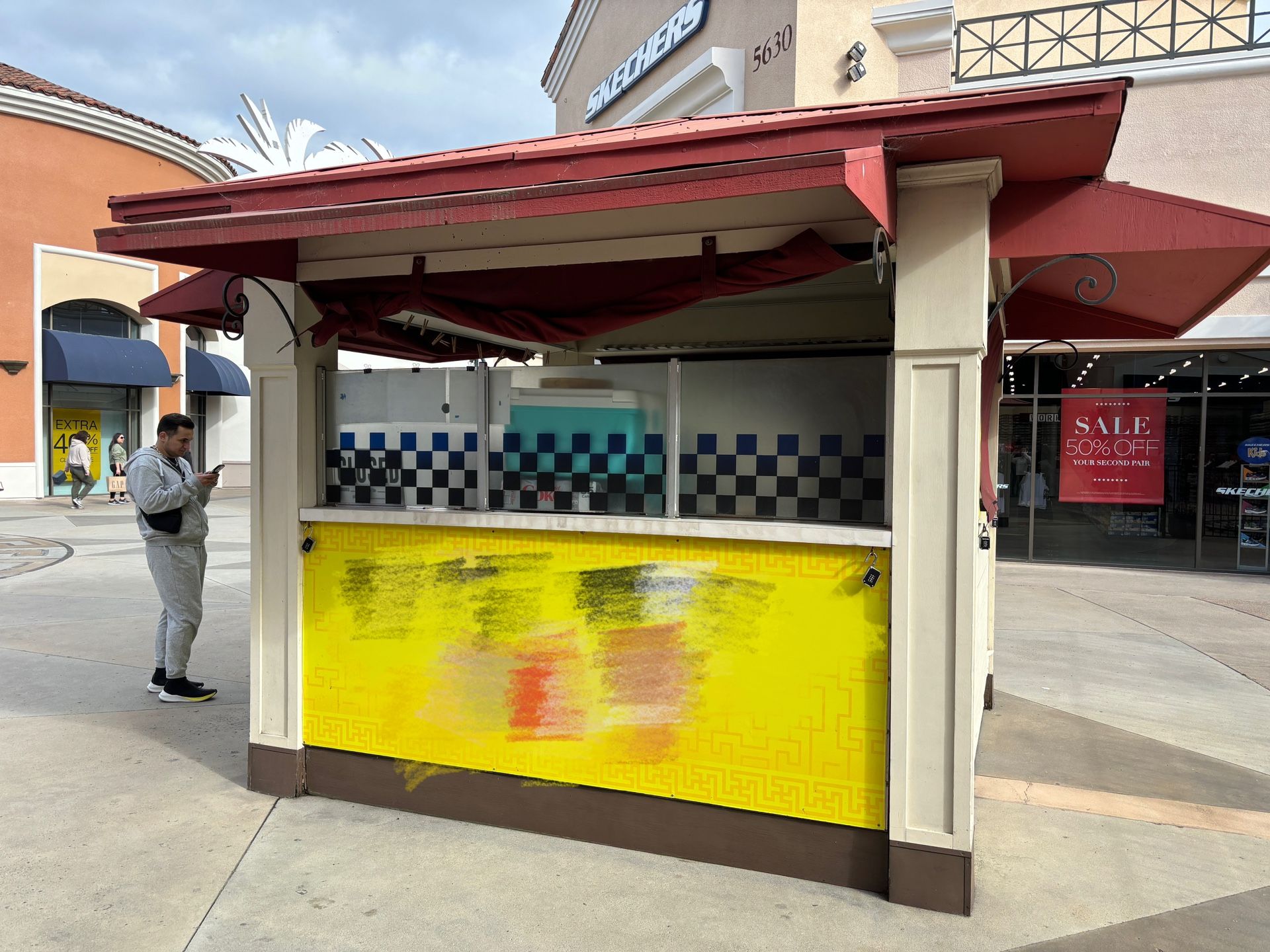Beautiful Kiosk For Free for Sale in Poway, CA - OfferUp