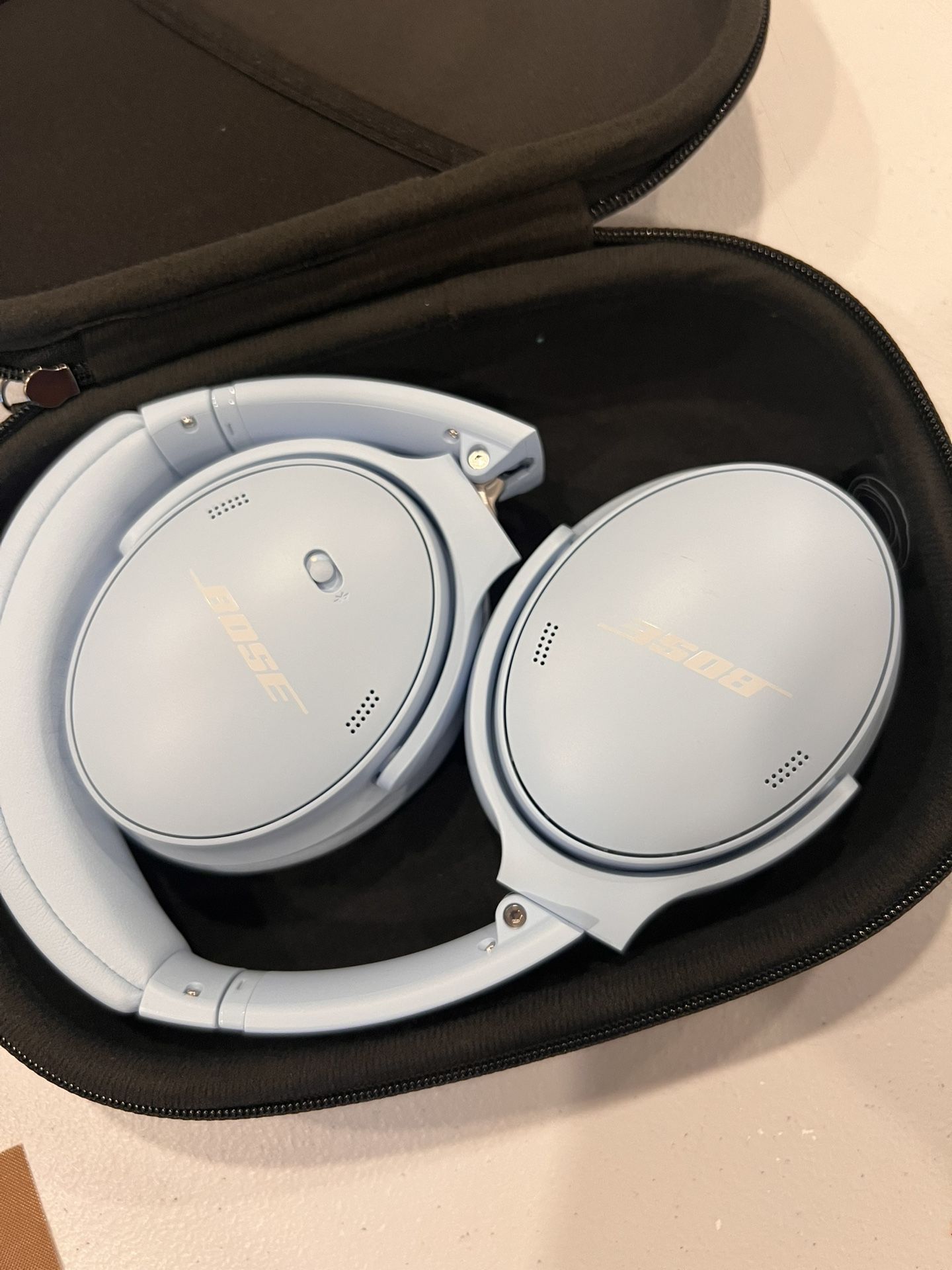 Quiet comfort Bose headphones Midnight Blue for Sale in Chino, CA - OfferUp