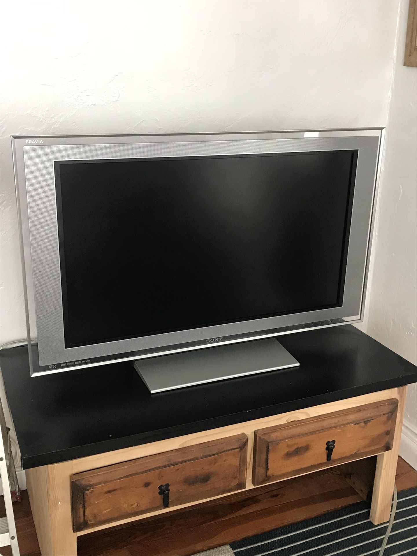 40’inch Sony-BRAVIA Flat Screen TV for Sale in Wilton Manors, FL - OfferUp