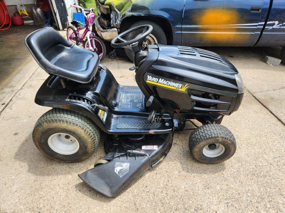 Yard Machines Riding Lawn Mower for Sale in Middletown, OH - OfferUp
