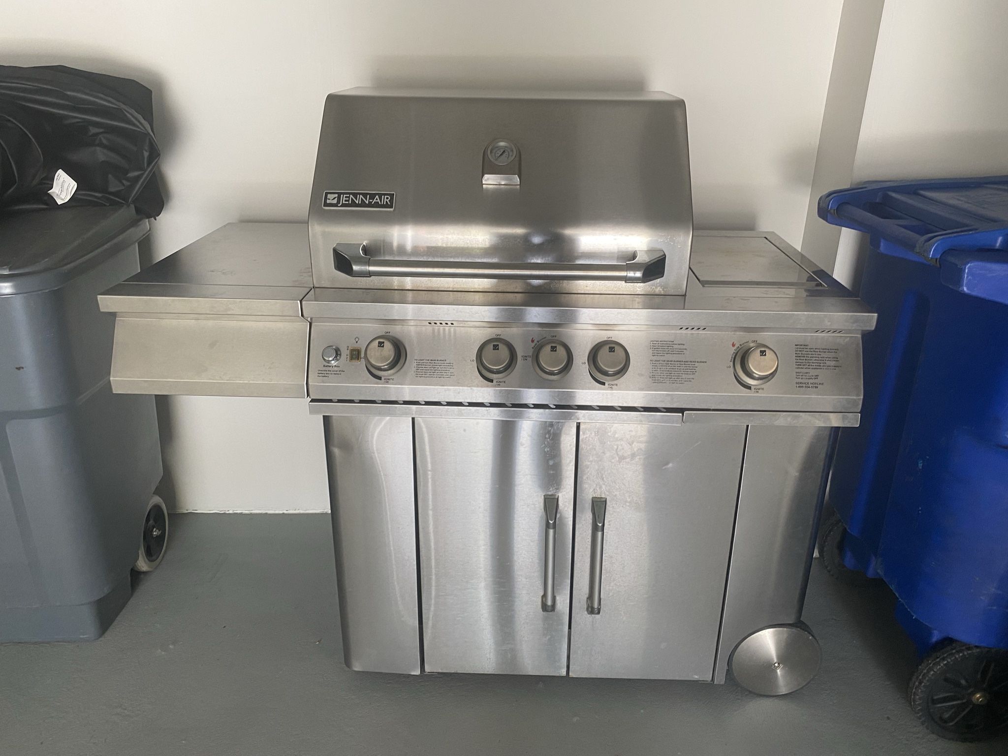 Jenn-Air Stainless Steel Grill With Infrared Heating for Sale in ...