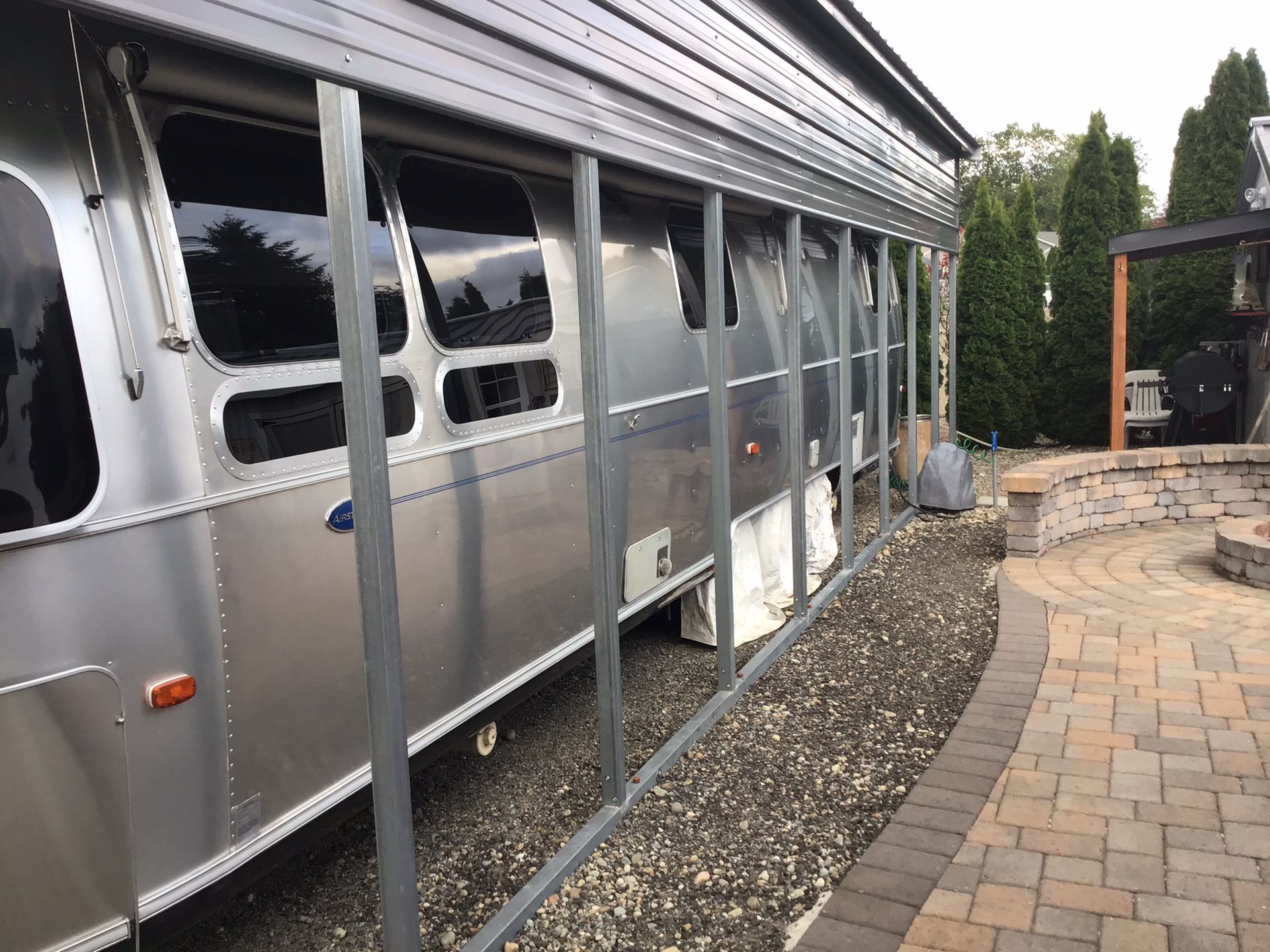 Airstream 34 foot triple axle classic for Sale in Lacey, WA - OfferUp