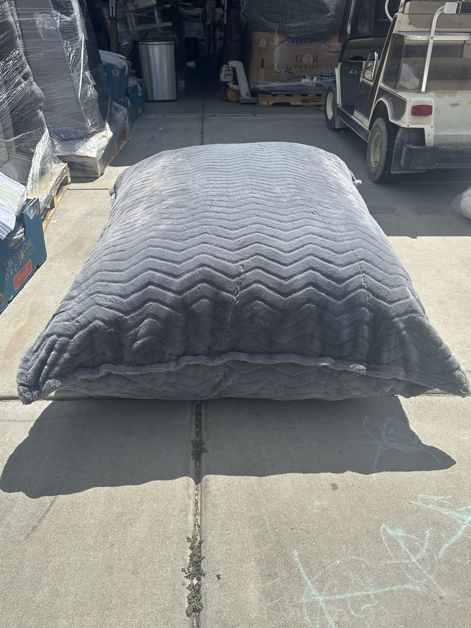 Lounge & Co Crash Foam Pillow for Sale in Phoenix, AZ - OfferUp