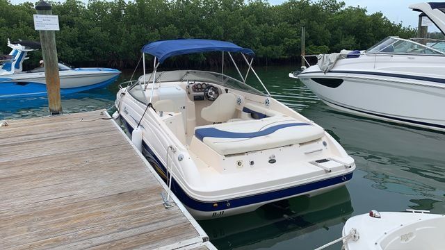 2004 RINKER 232 CAPTIVA for Sale in Miami, FL - OfferUp
