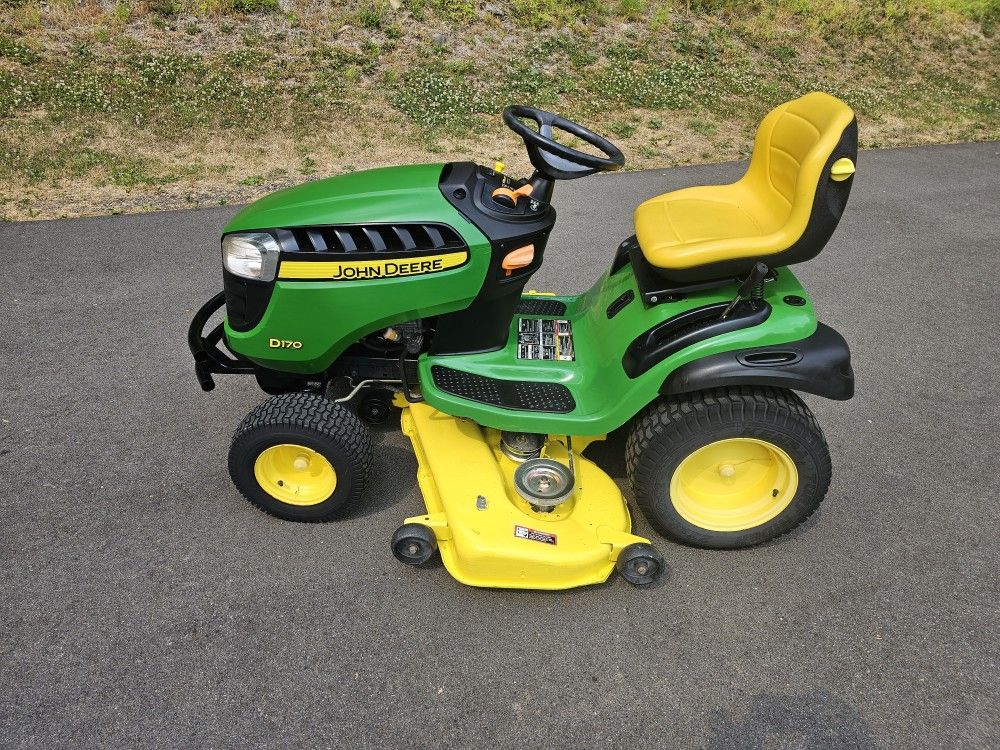 54 John Deere D170 Riding Lawn Tractor With 25hp Engine!, 45% OFF