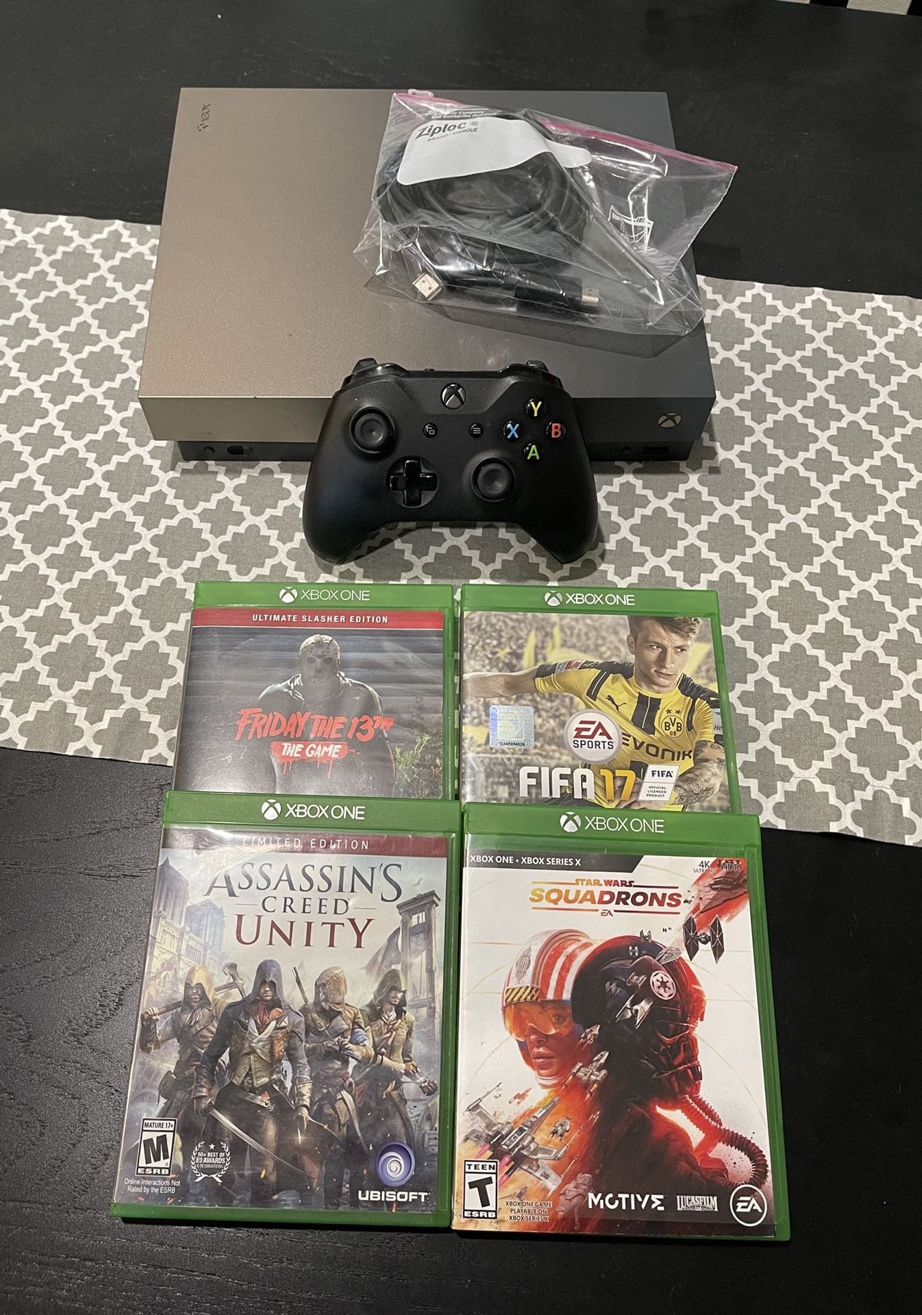 Xbox One Bundle Assassins Creed Unity