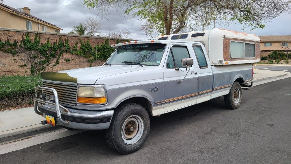 1973 ALASKAN Camper Shell 1995 F250 XLt for Sale in Corona, CA - OfferUp