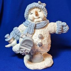 Snow Buddies Figurines