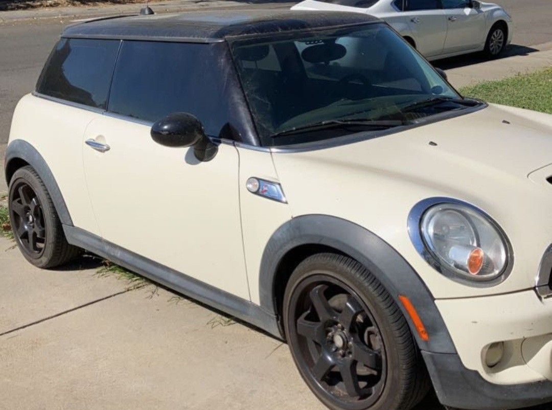 2009 Mini Cooper for Sale in Stockton, CA - OfferUp