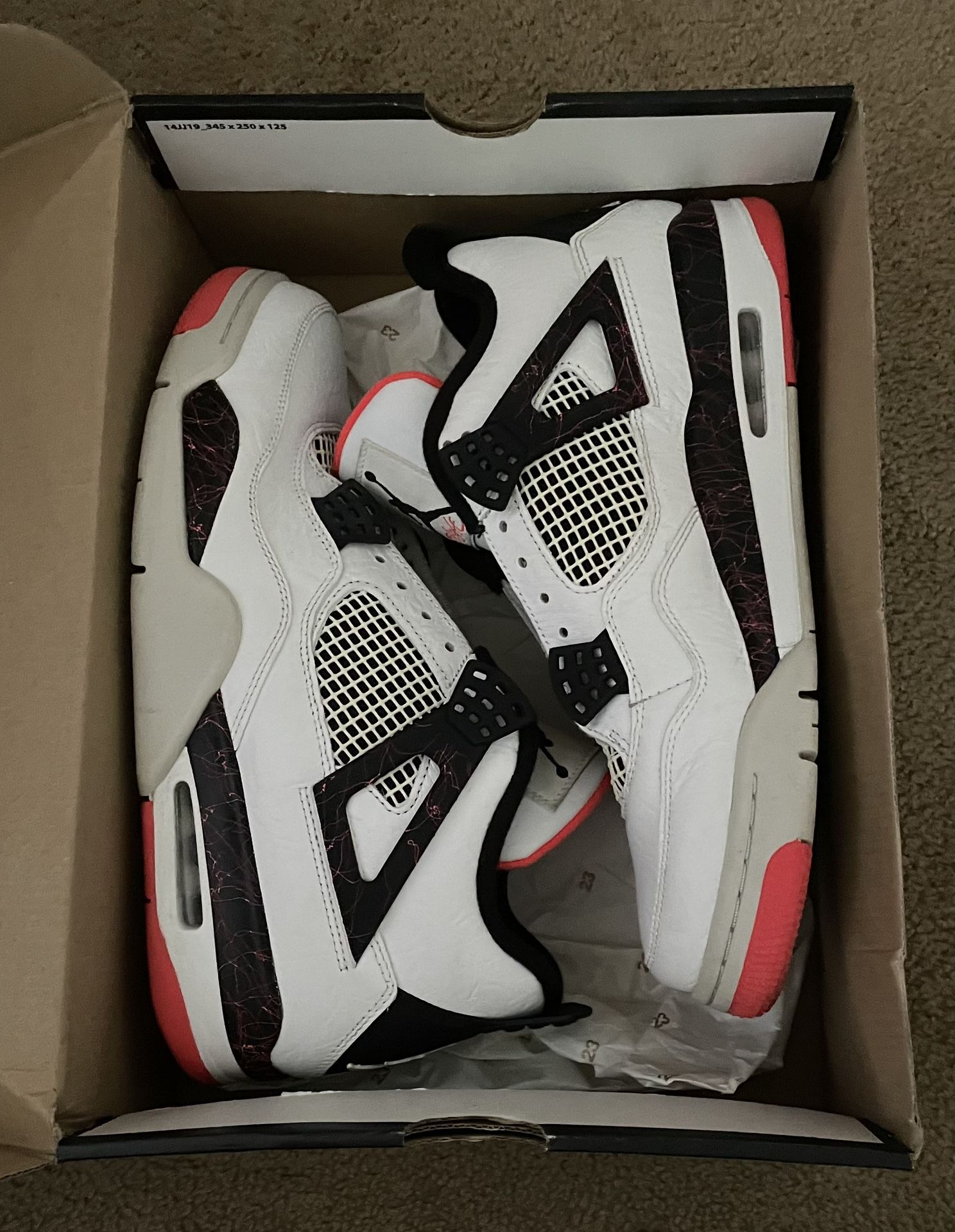 Air Jordan 4 Retro for Sale in Everett, WA - OfferUp