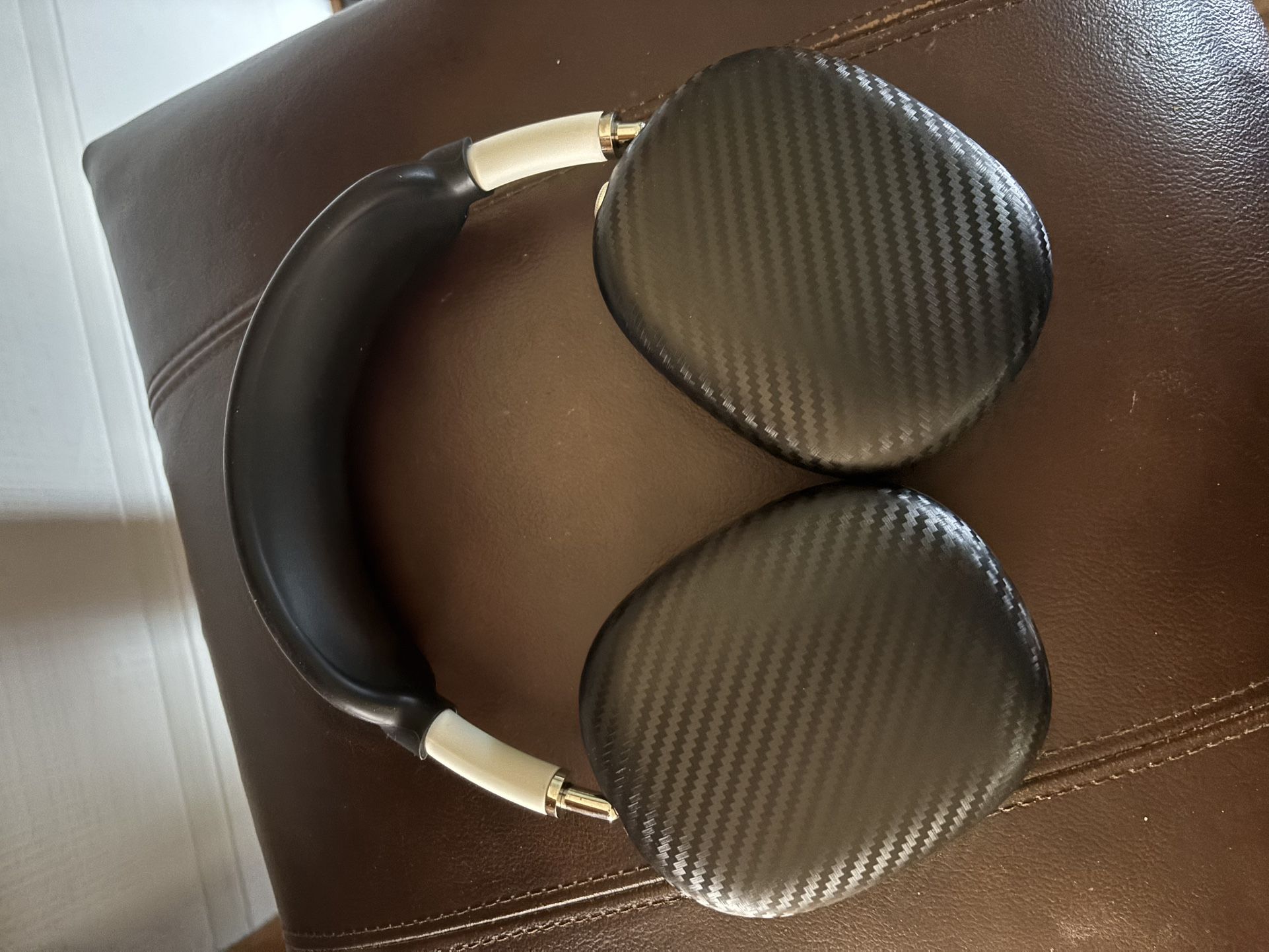 Apple AirPod Max White for Sale in La Porte, TX - OfferUp
