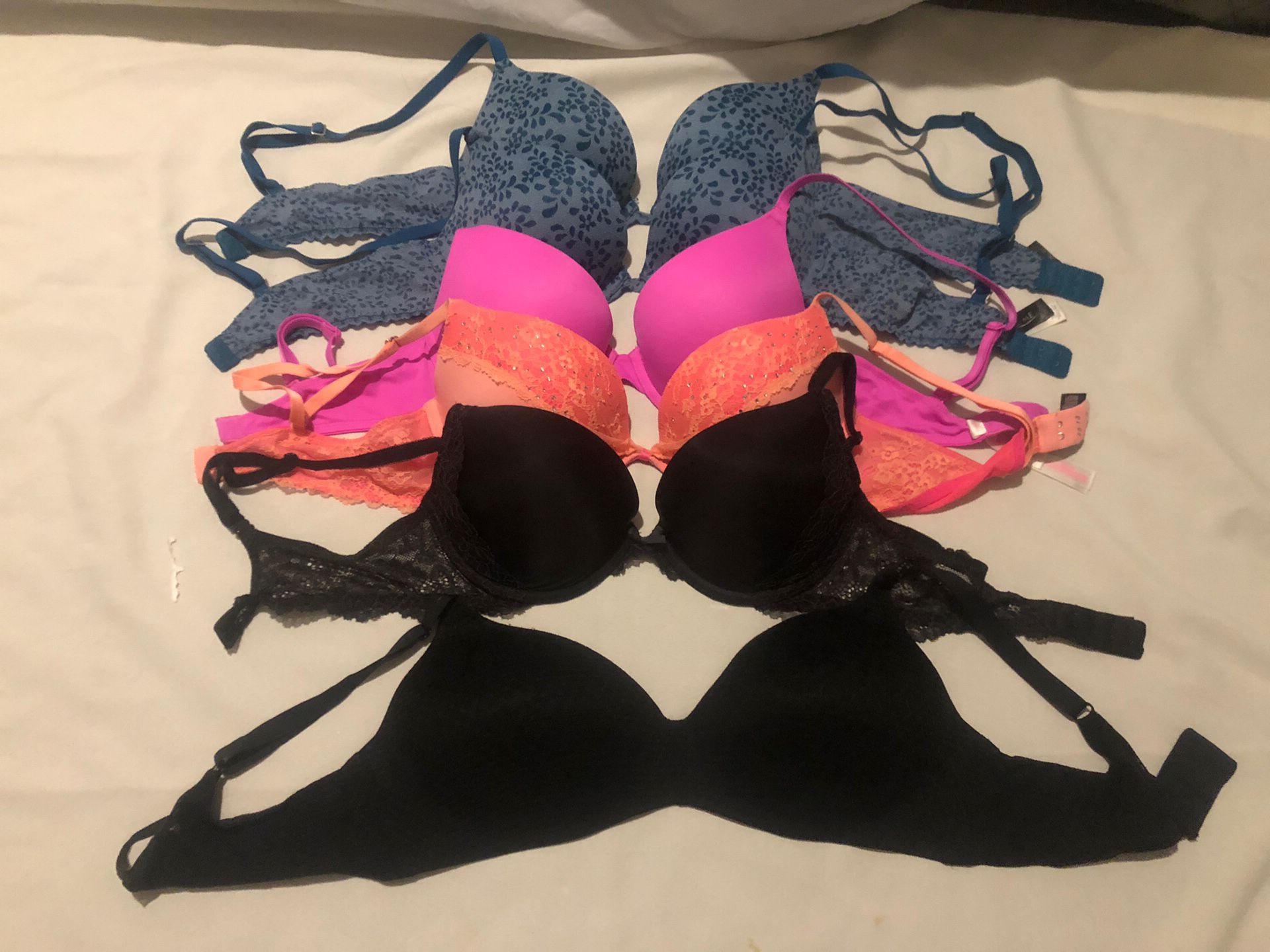 Bras 34C for Sale in Pretty Praire, KS - OfferUp