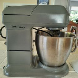 Viking Professional Stand Mixer 1000 Watts for Sale in Gig Harbor, WA ...