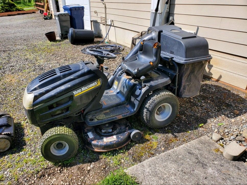 Yard Machine Riding Lawn mower for Sale in Puyallup, WA - OfferUp