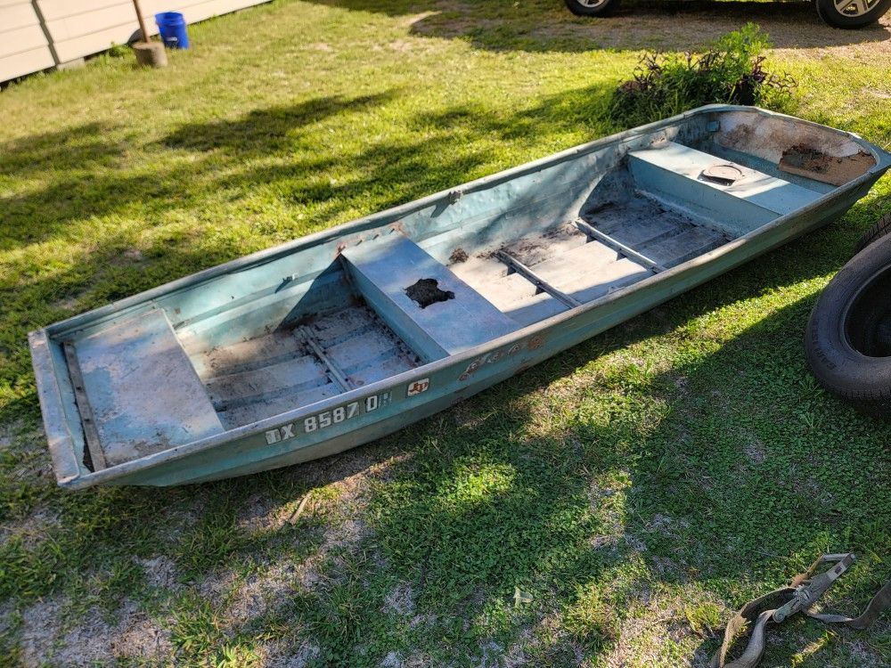 14FT John Boat for Sale in Houston, TX - OfferUp