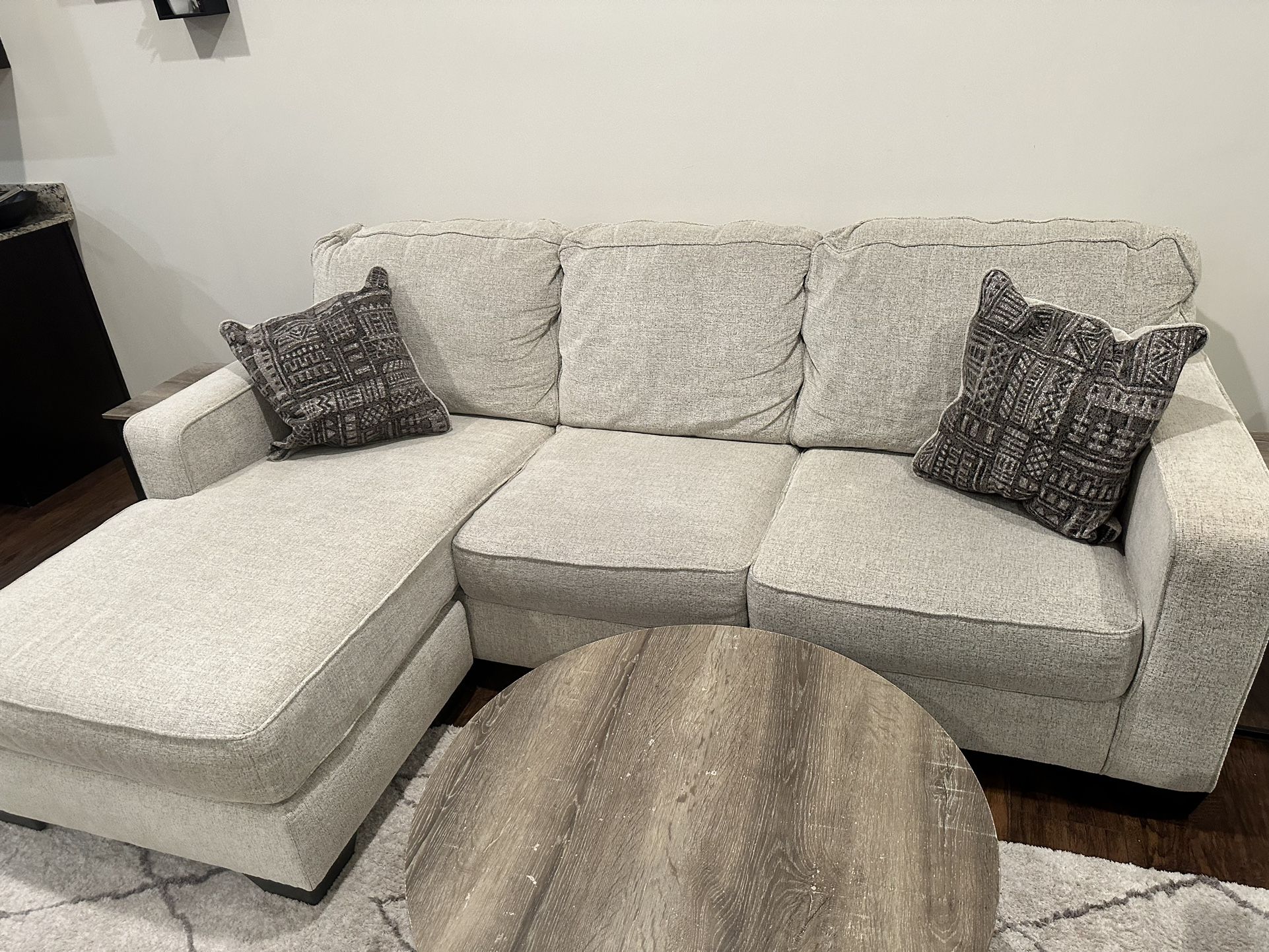 Marcos sofa with reversible chaise store