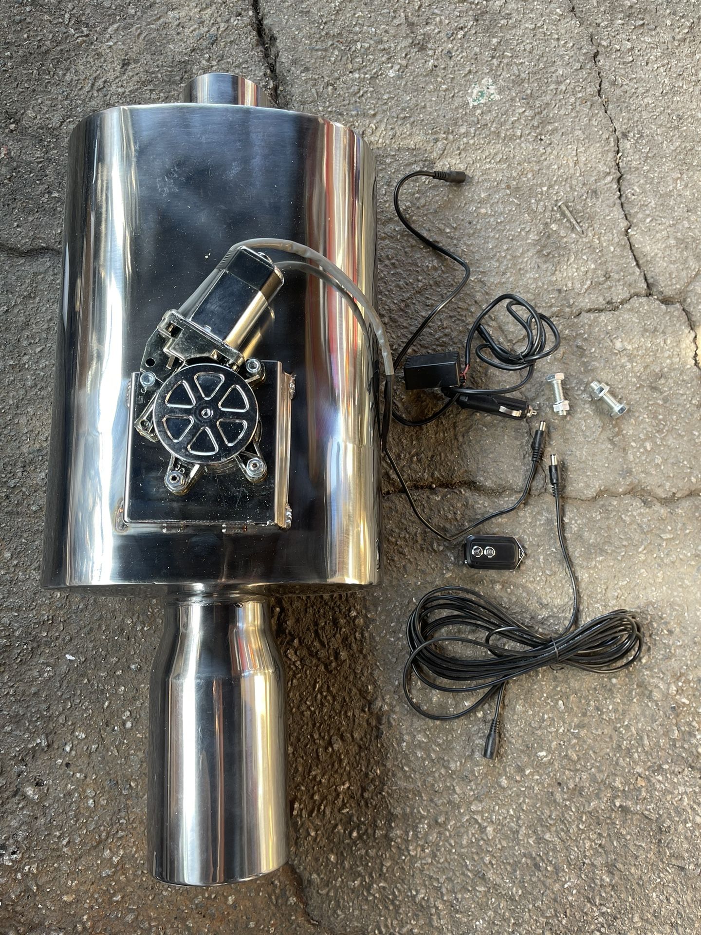 3” Universal Remote Control Exhaust Muffler for Sale in Los Angeles, CA ...