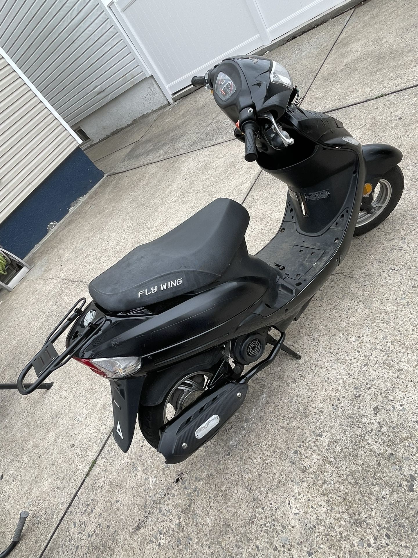 50cc flywing moped negotiable for Sale in Queens, NY - OfferUp
