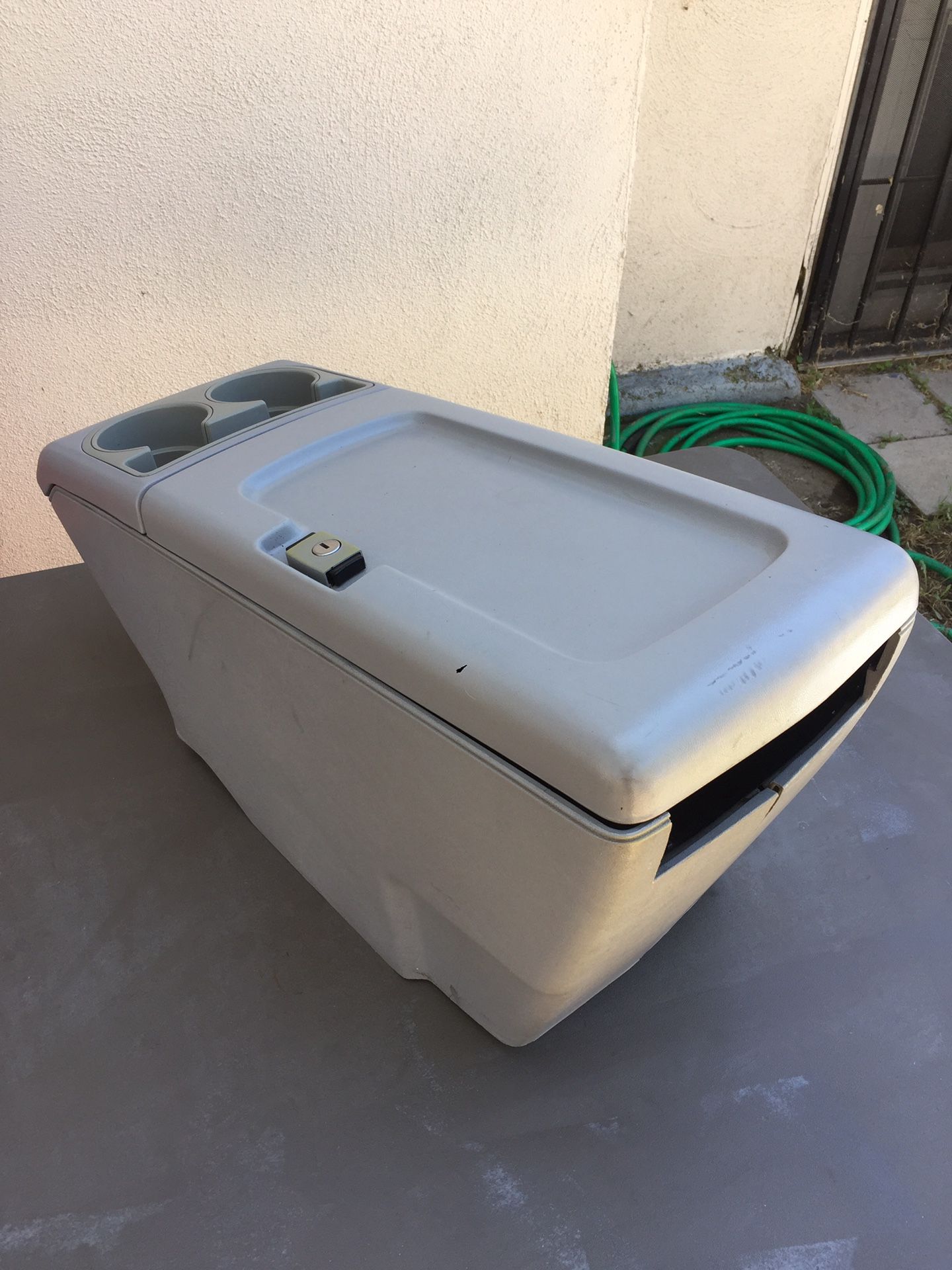 88-94 Chevy c1500 OBS Center console for Sale in Pomona, CA - OfferUp