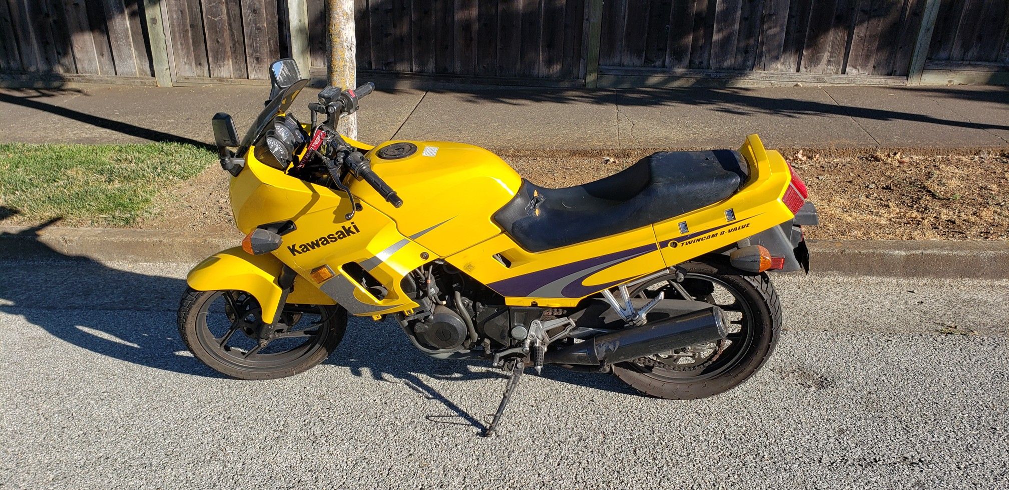 2003 Kawasaki Ninja 250 Motorcycle for Sale in Castro Valley, CA - OfferUp