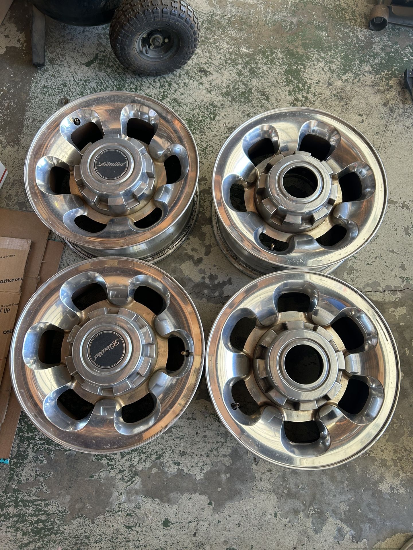 Ford Excursion Limited OEM Wheels for Sale in Monterey Park, CA - OfferUp