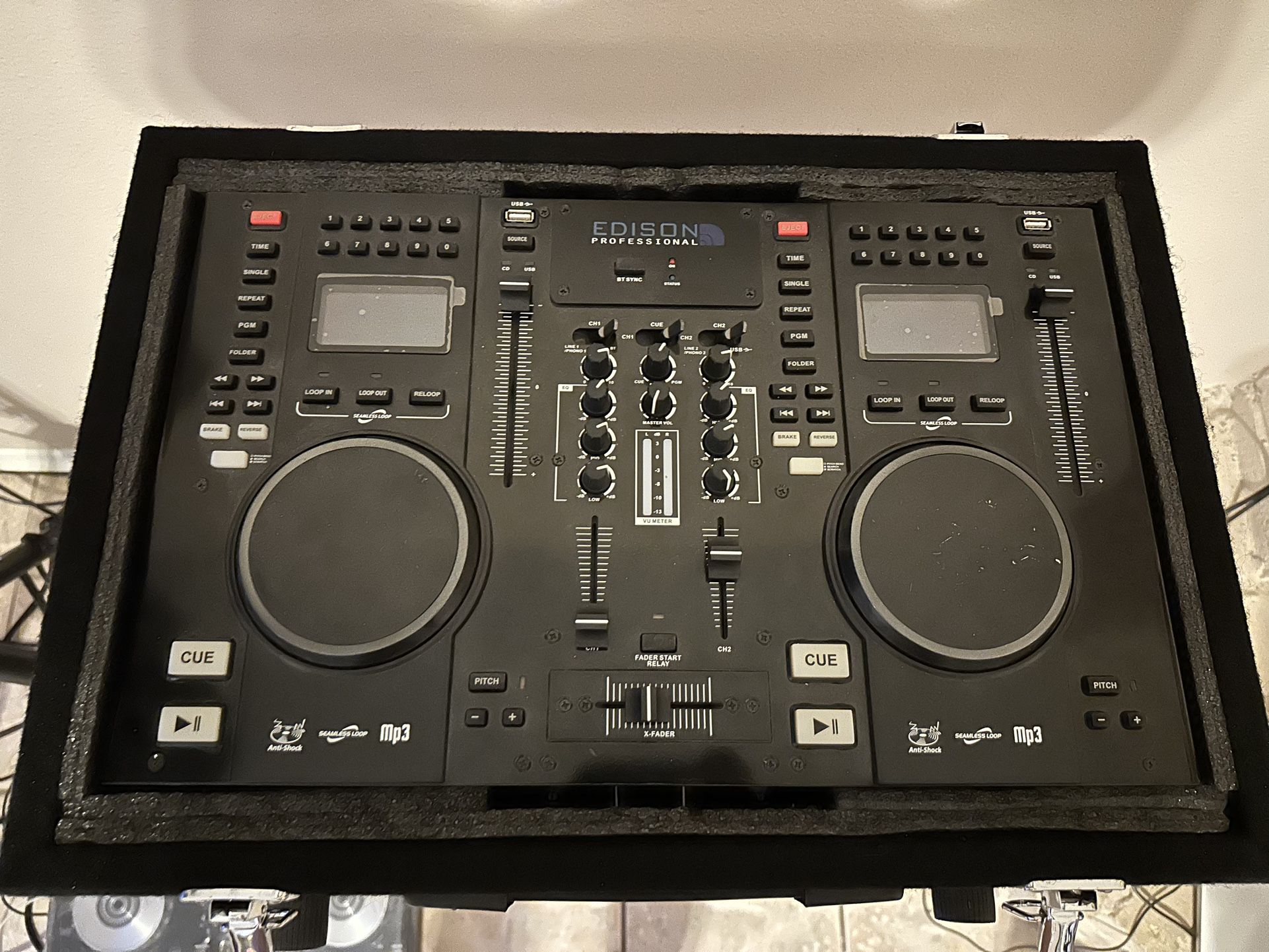 Speaker & Controller EDISON for Sale in Tomball, TX - OfferUp