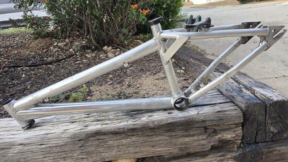 Yess 24" Pro Cruiser Frame for Sale in Ramona, CA - OfferUp
