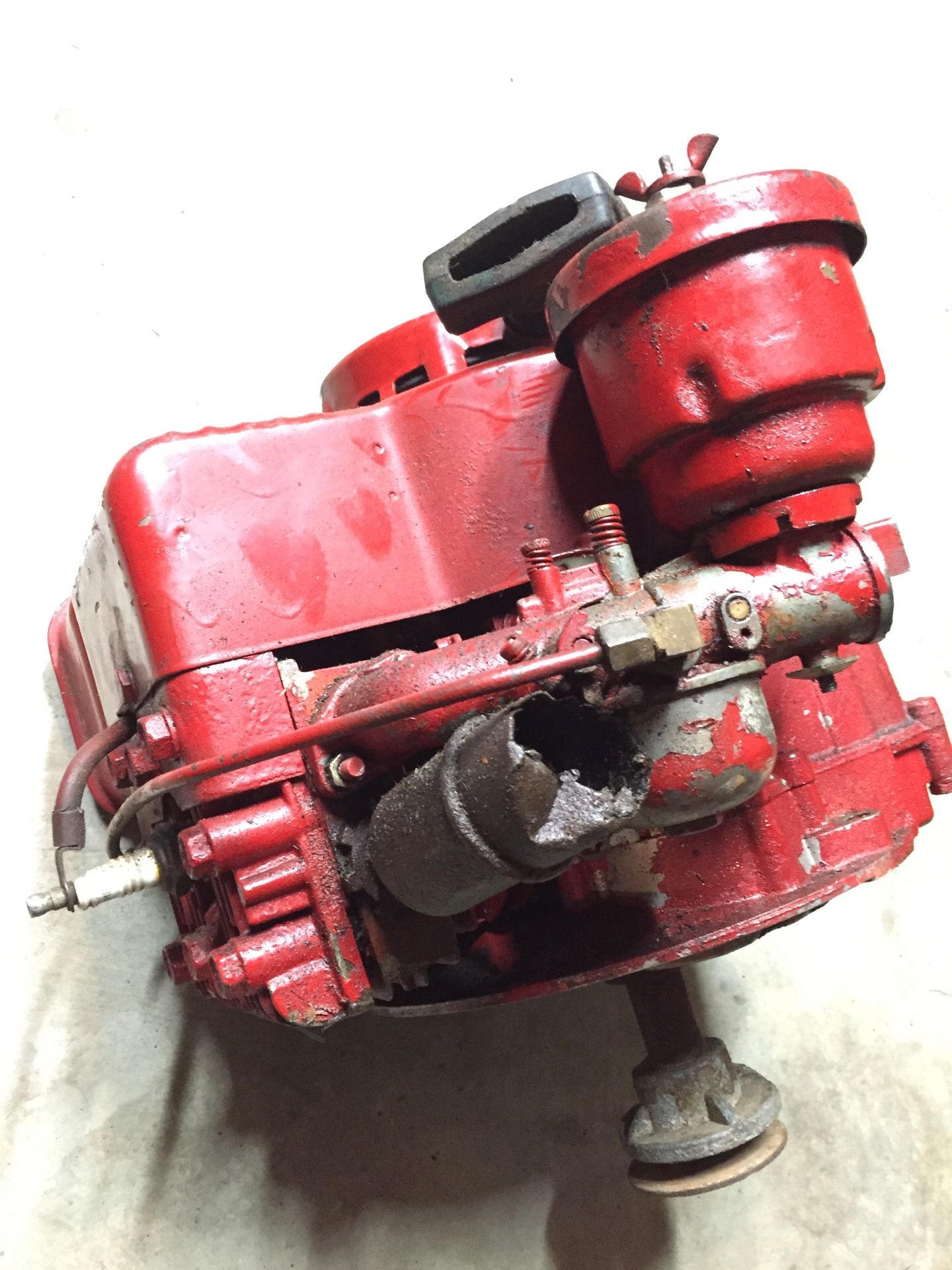 Vintage Briggs and Stratton vertical shaft engine for Sale in ...