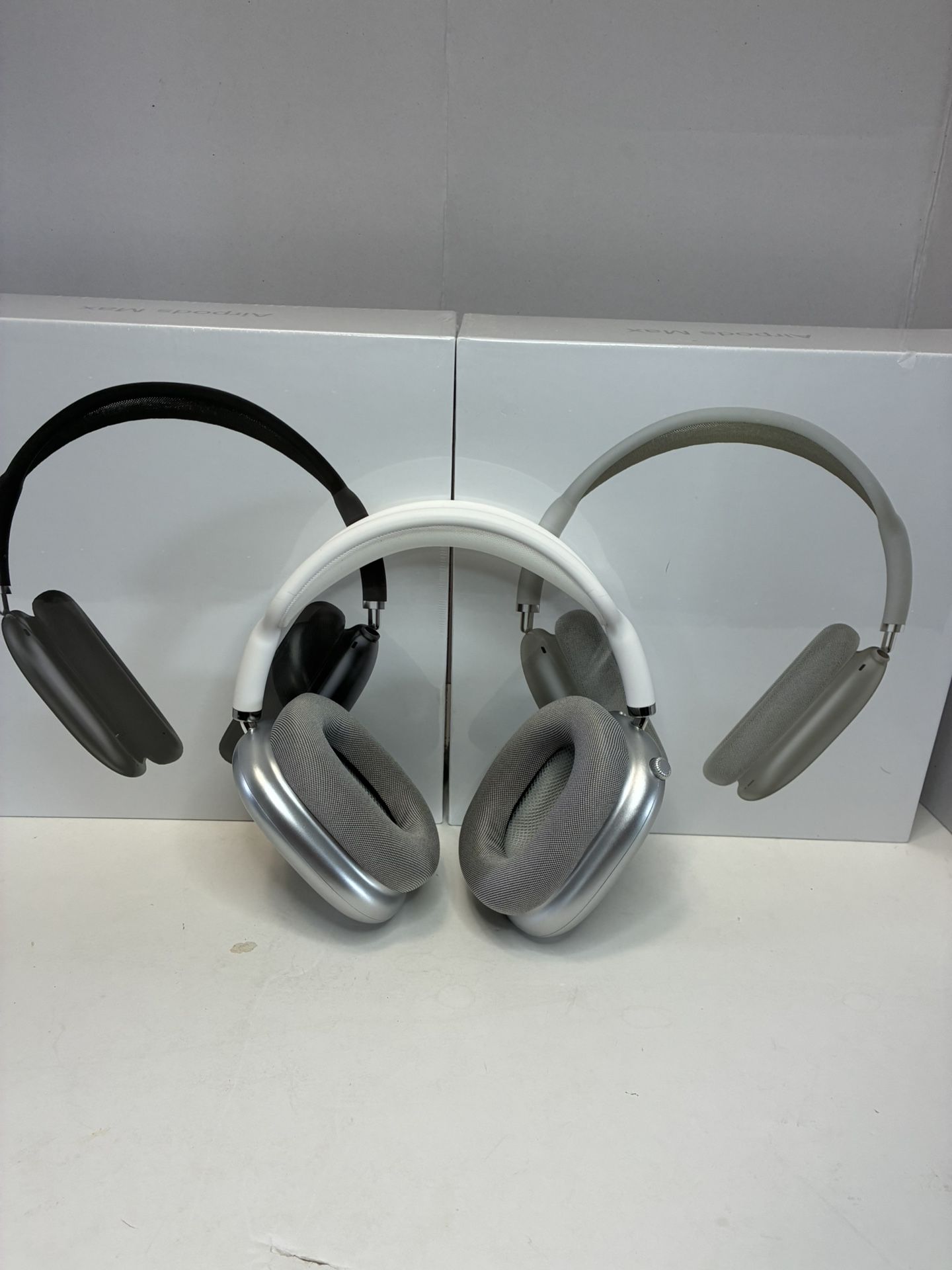 AirPod Max for Sale in Huntington Park, CA - OfferUp