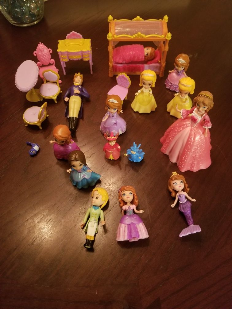 Sofia The First Figures