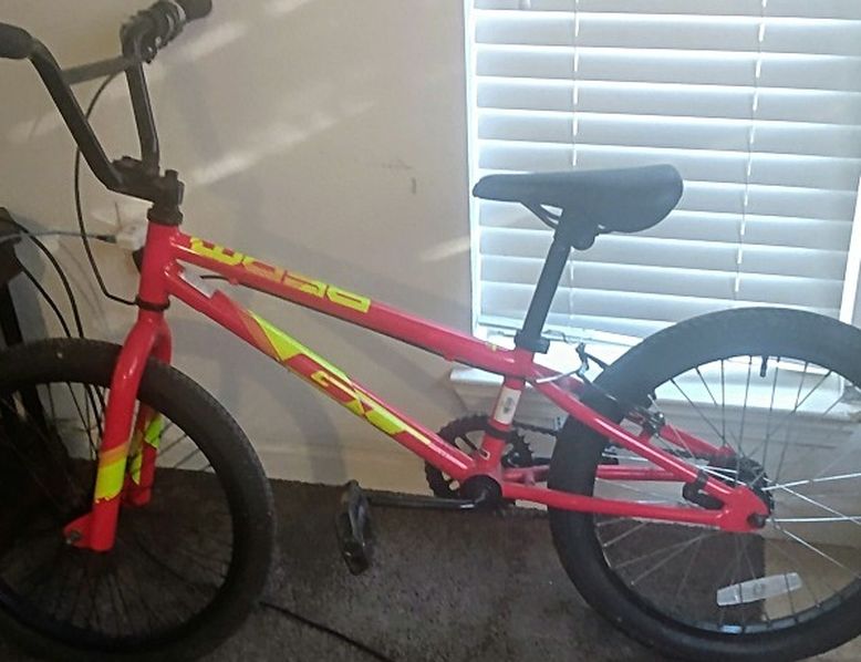 GT Kids' Berm BMX Bike for Sale in Fresno, CA - OfferUp